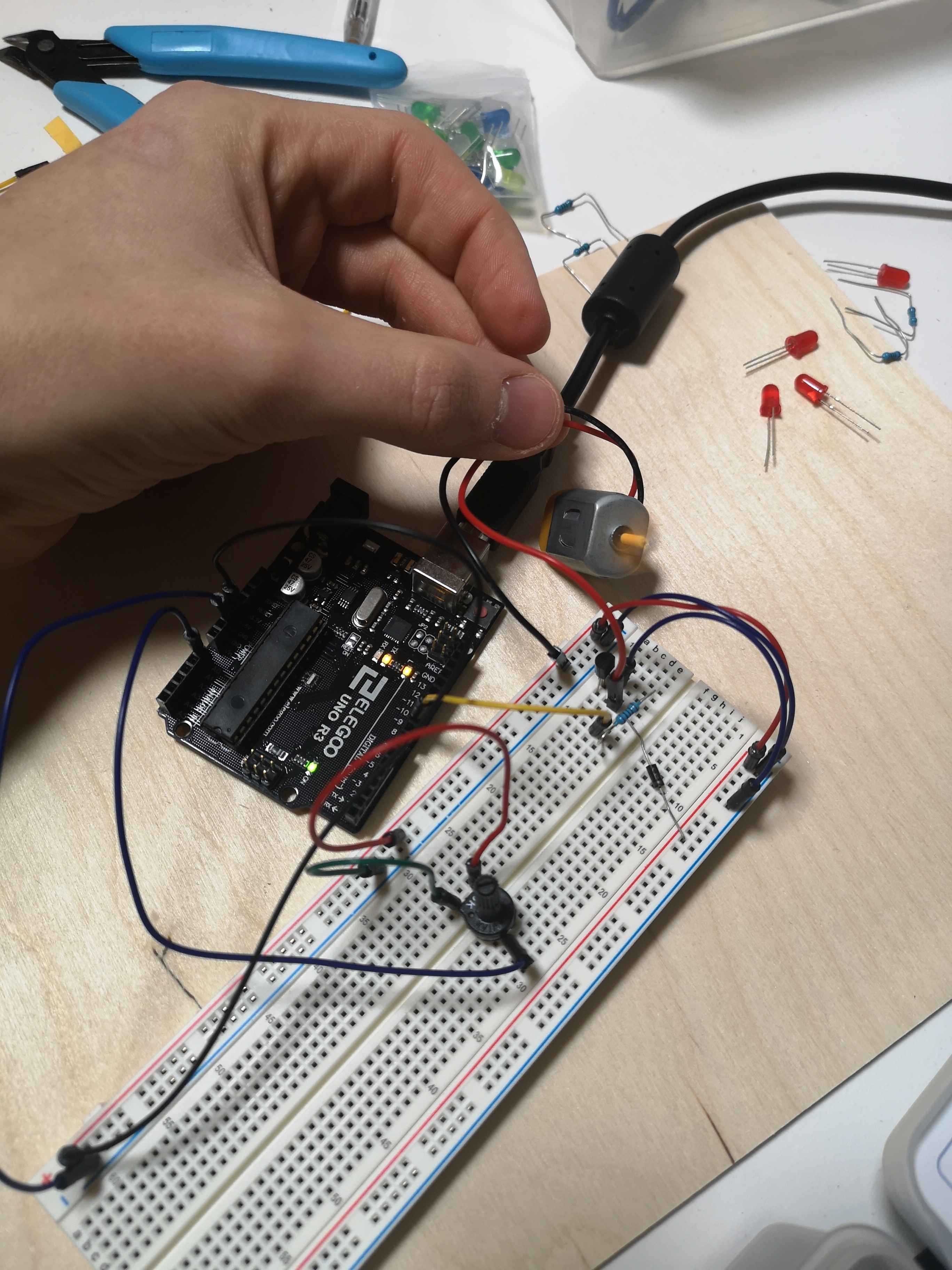 Arduino Class: Input/Output : 5 Steps - Instructables