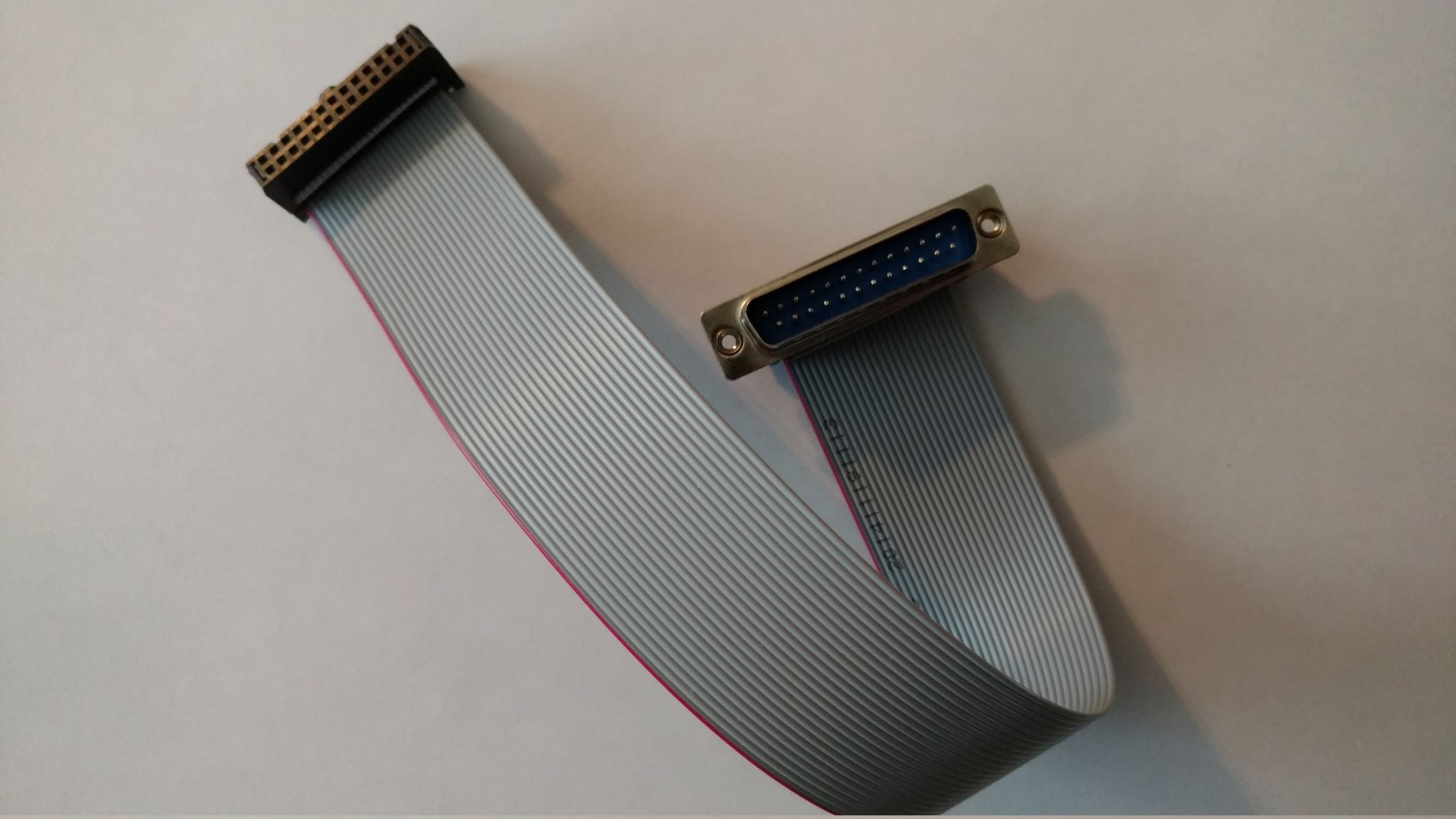 DIY IDC26 Female to DB25 Male Ribbon Cable : 4 Steps (with Pictures ...