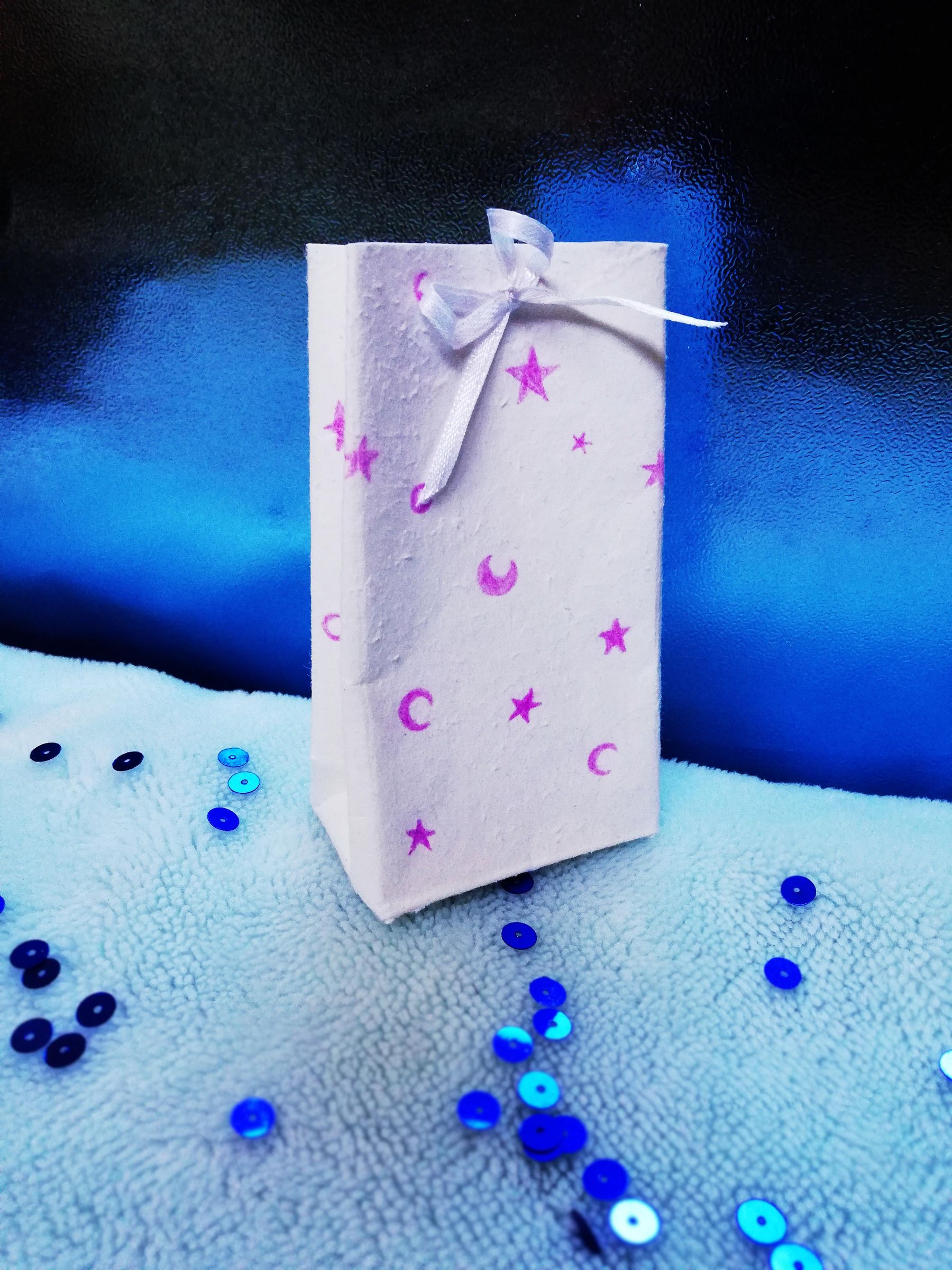 Turn Juice Boxes Into Gift Bags! : 7 Steps (with Pictures) - Instructables