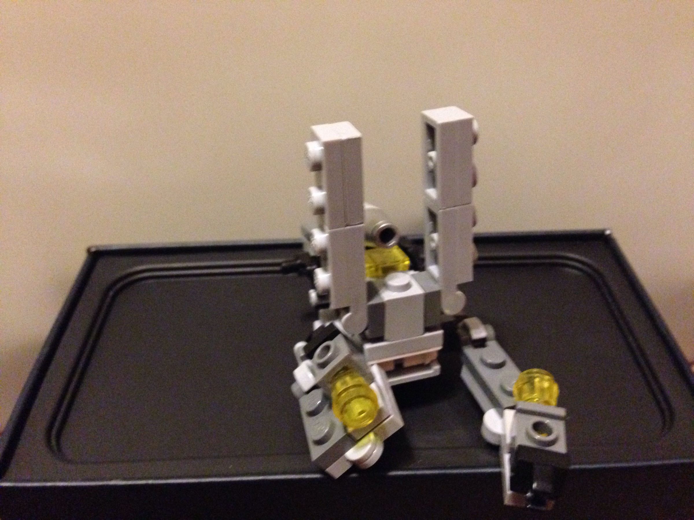 Mini Lego Transformers: Shockbomber - Instructables