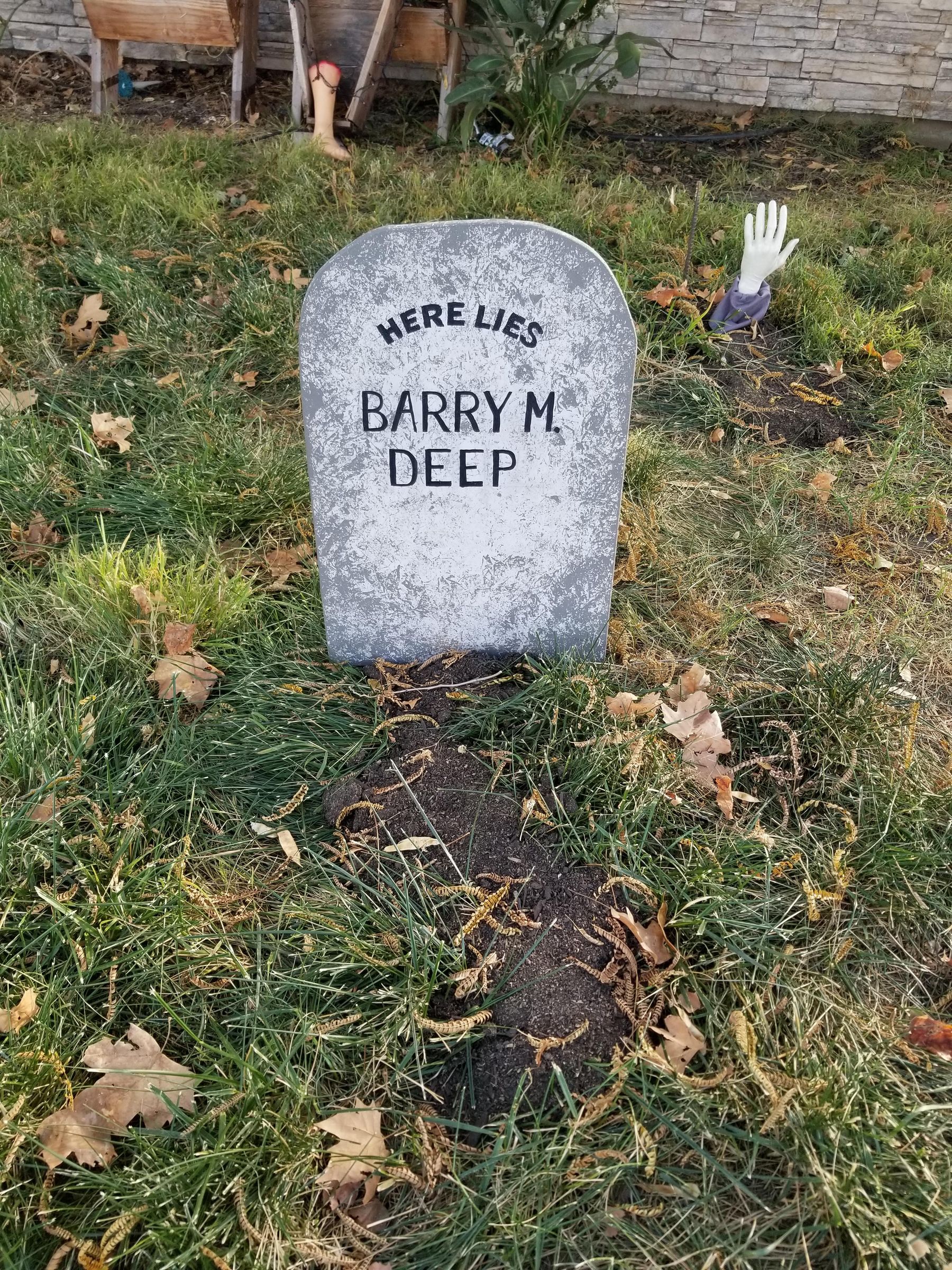 Making a Plywood Gravestone for Halloween : 9 Steps (with Pictures ...