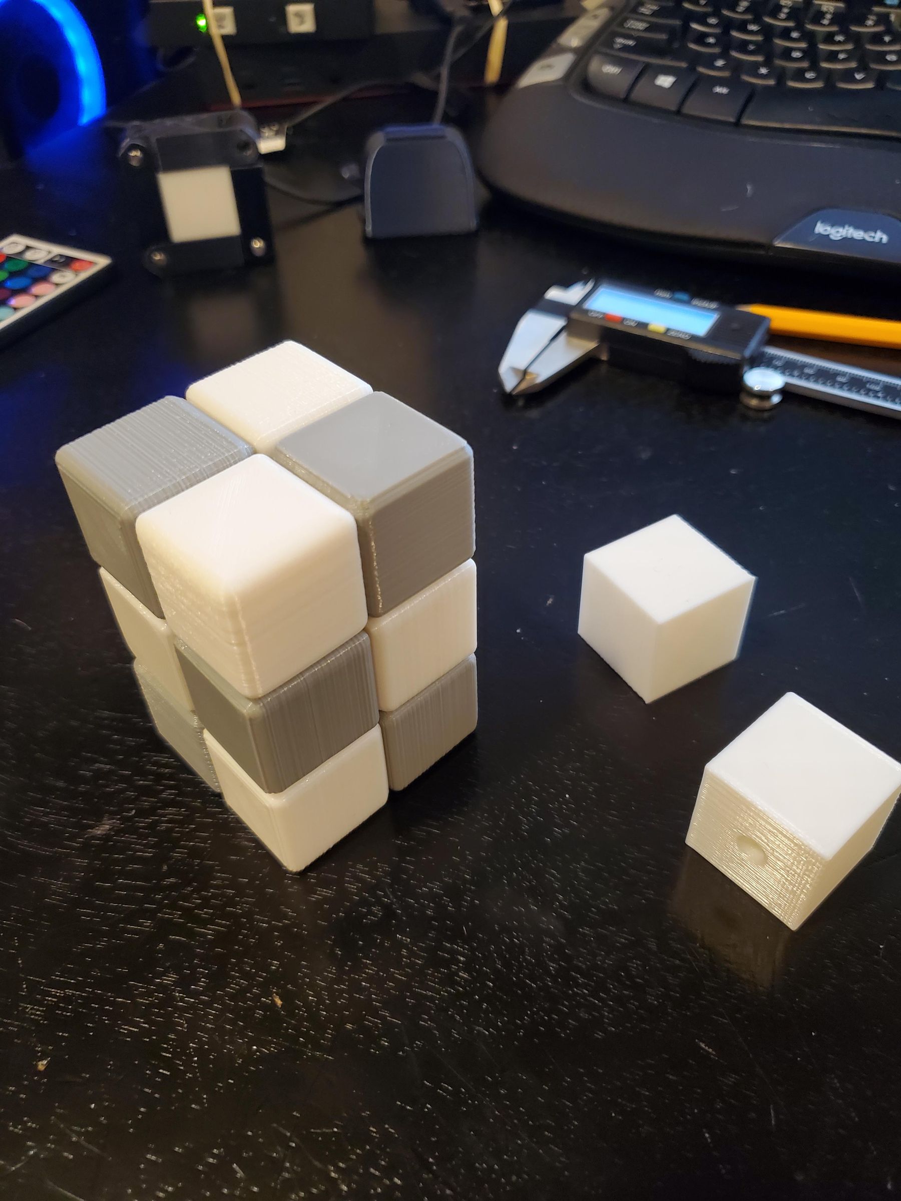 Elastic Cord Cube Puzzle : 17 Steps (with Pictures) - Instructables