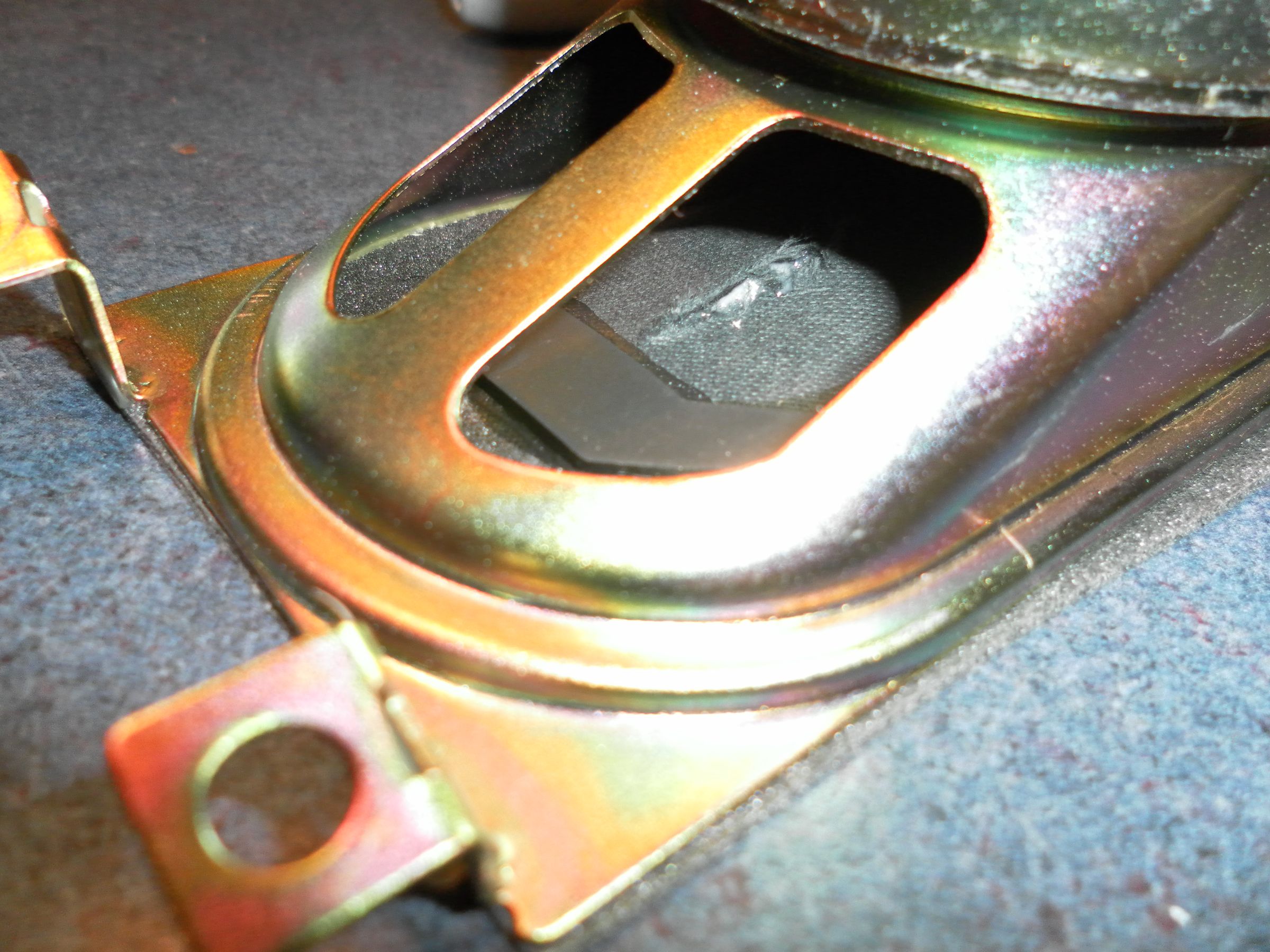 How to Repair a Cracked Speaker Cone. : 5 Steps - Instructables