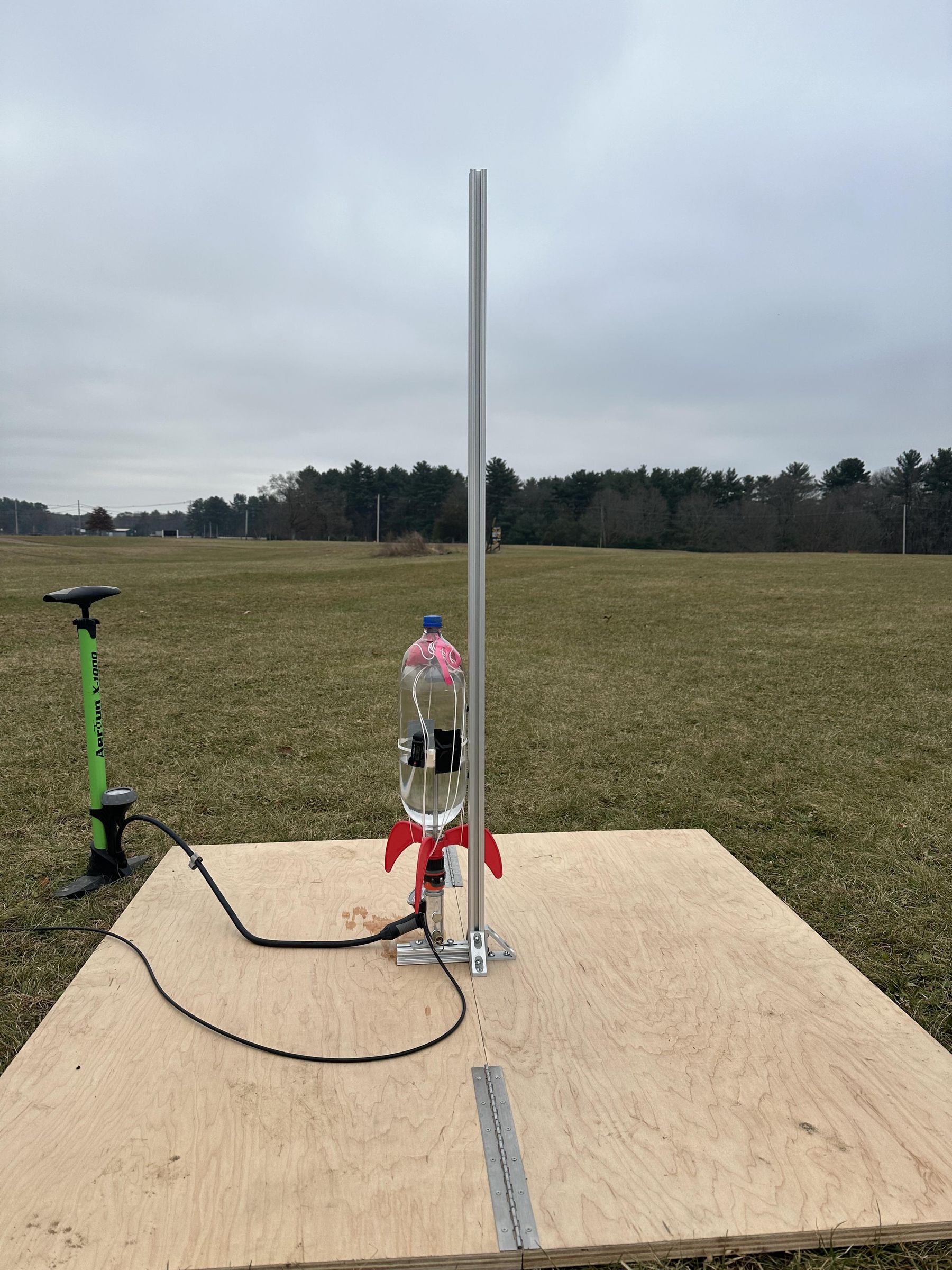 Rocket Launch Rig for Science Fair Project : 5 Steps - Instructables