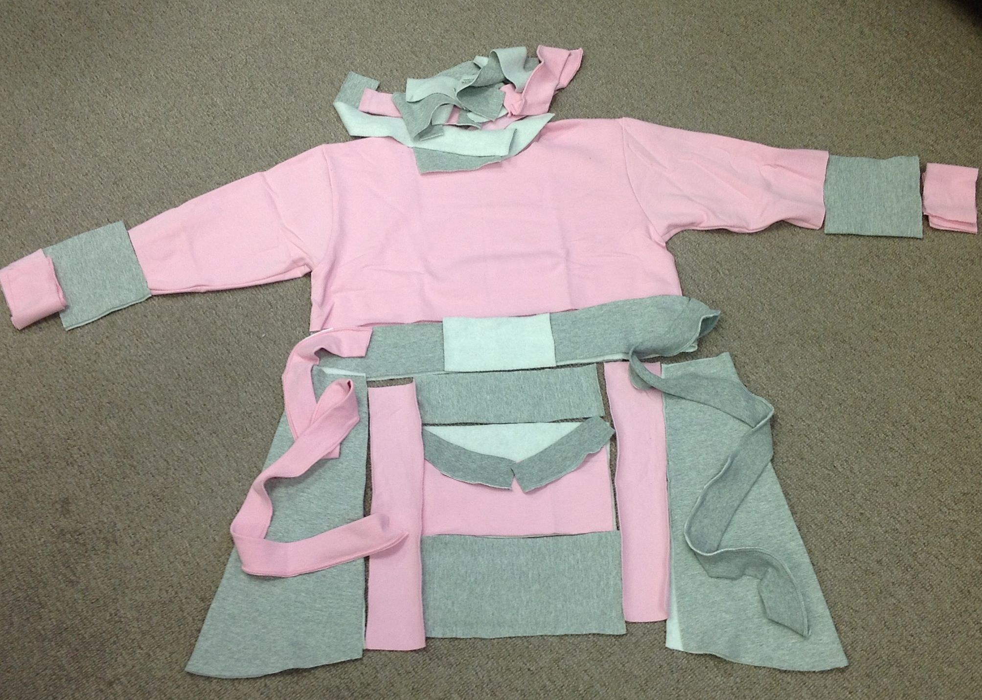 TWO SWEATSHIRT REMAKE - Perfect for Curvy Women in Leggings : 14 Steps ...