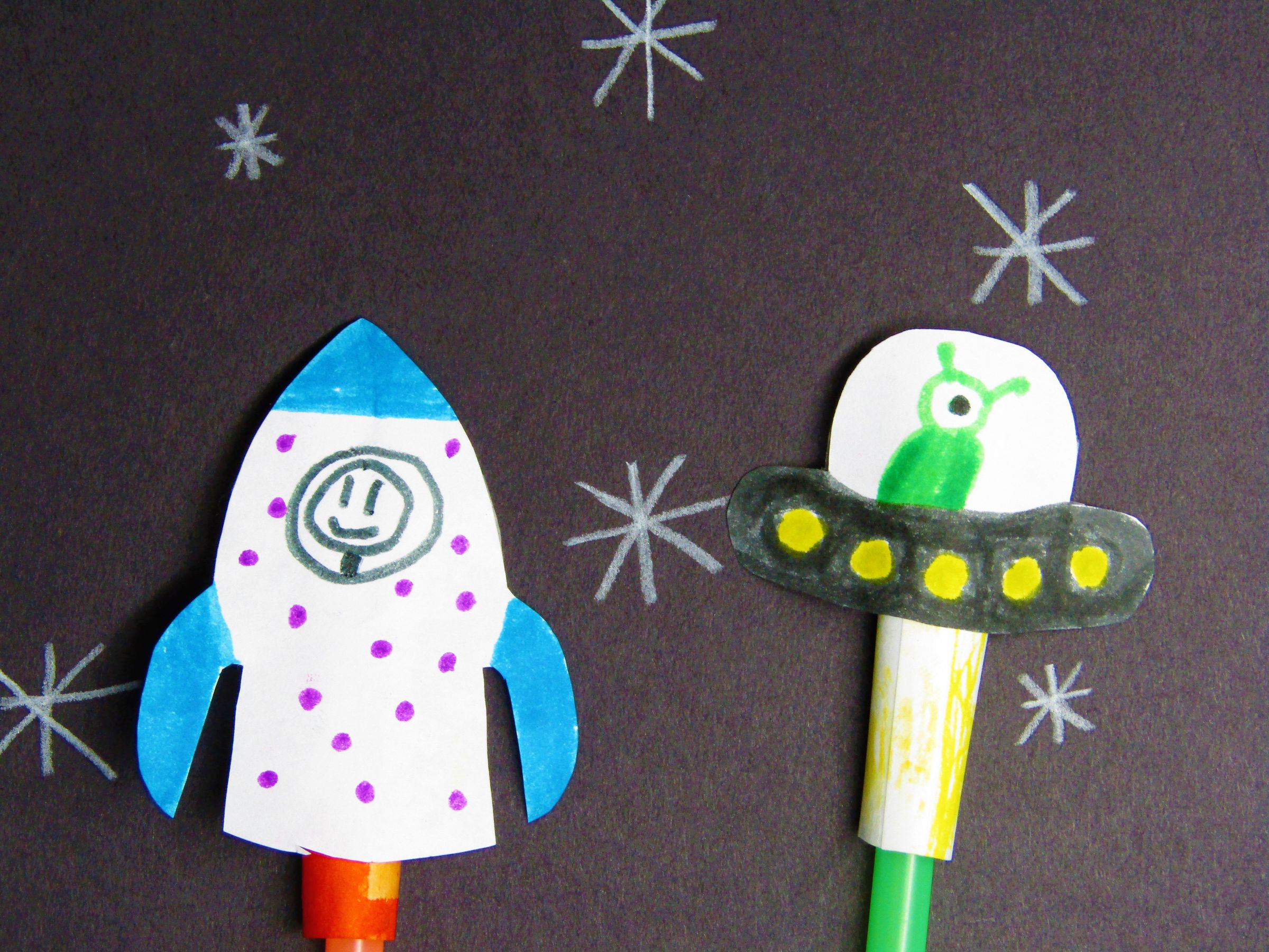 Outer Space Straw Launcher : 5 Steps (with Pictures) - Instructables