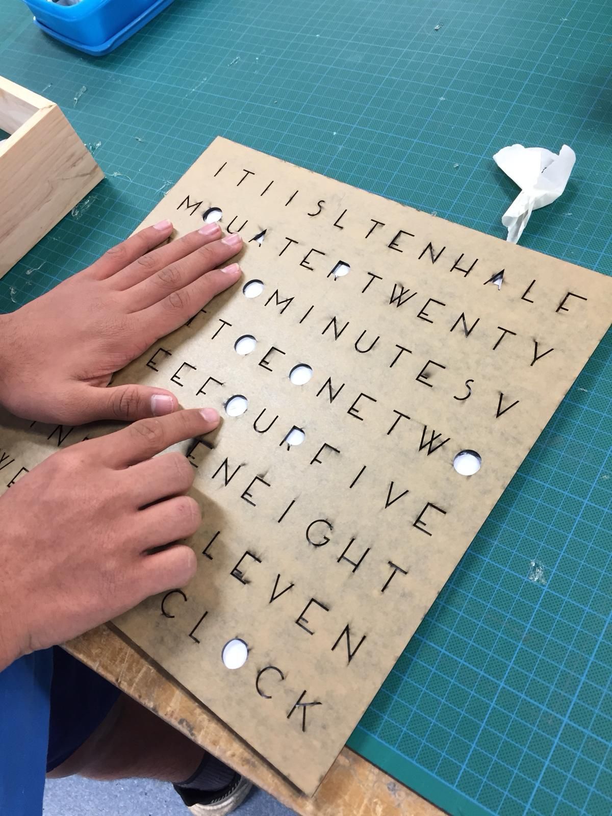 Minimalistic Word Clock : 28 Steps (with Pictures) - Instructables