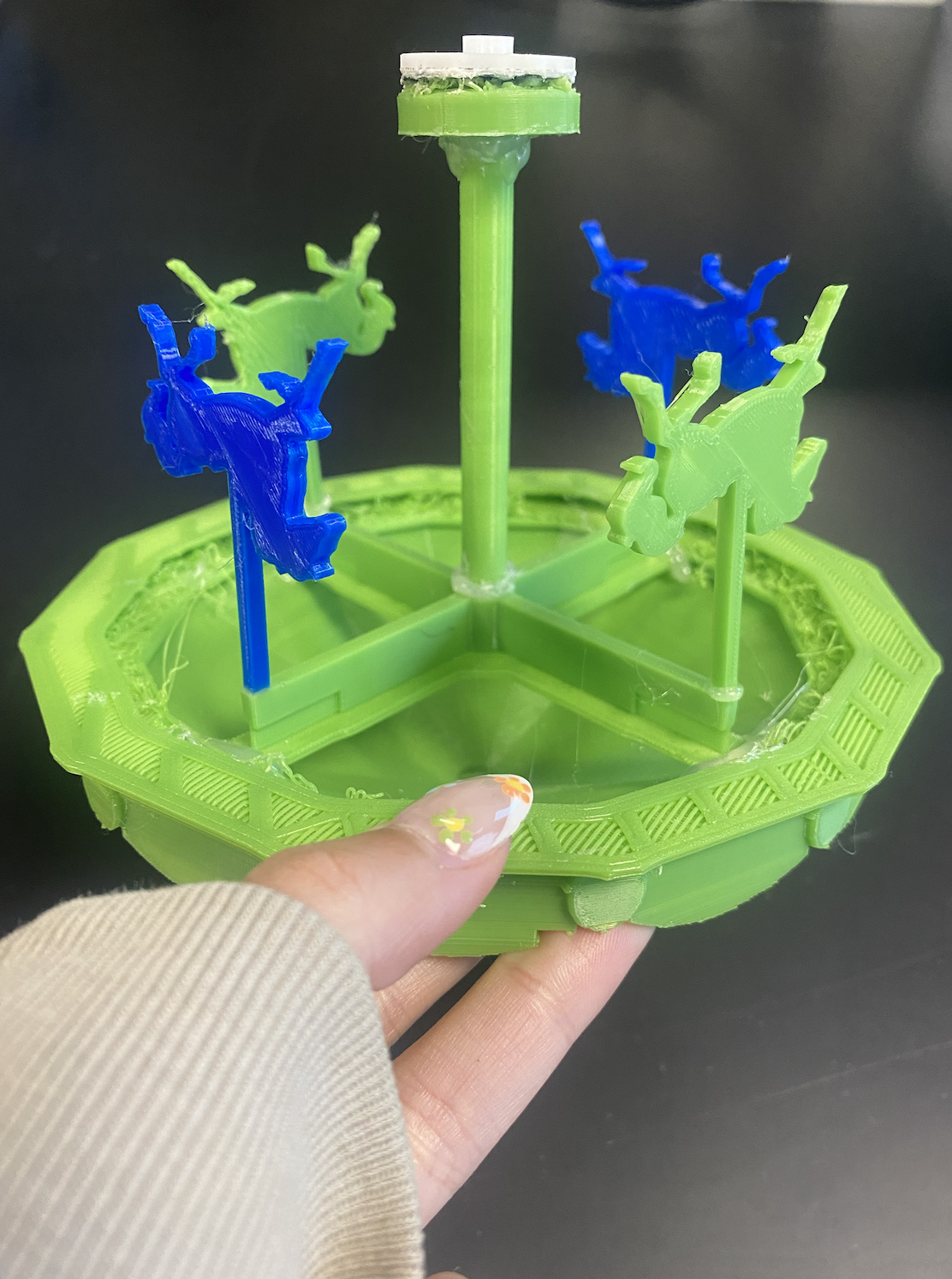 The Carousel : 6 Steps - Instructables