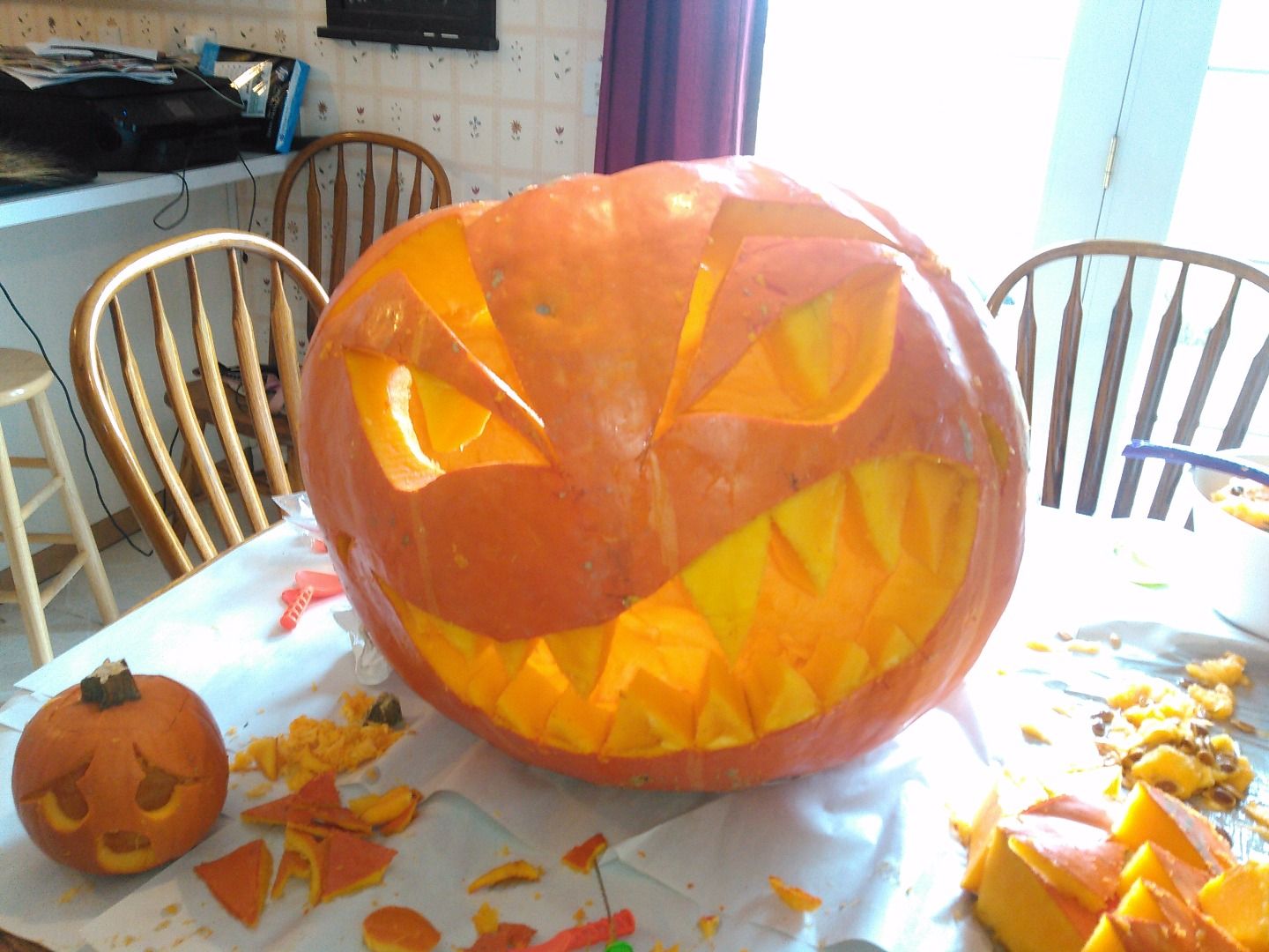 Chomper the Cannibal Pumpkin : 9 Steps (with Pictures) - Instructables