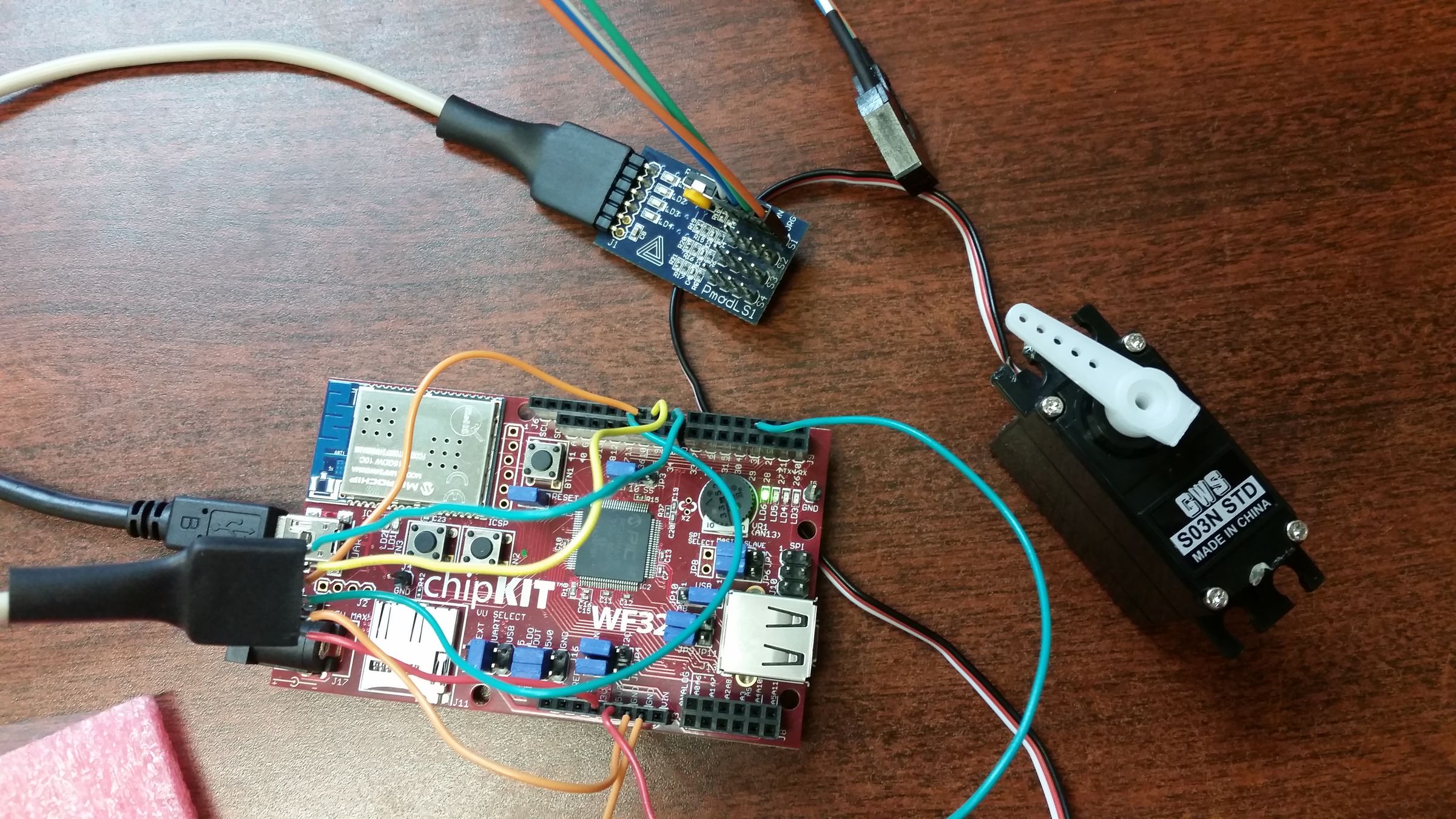 High Five Robot : 10 Steps - Instructables