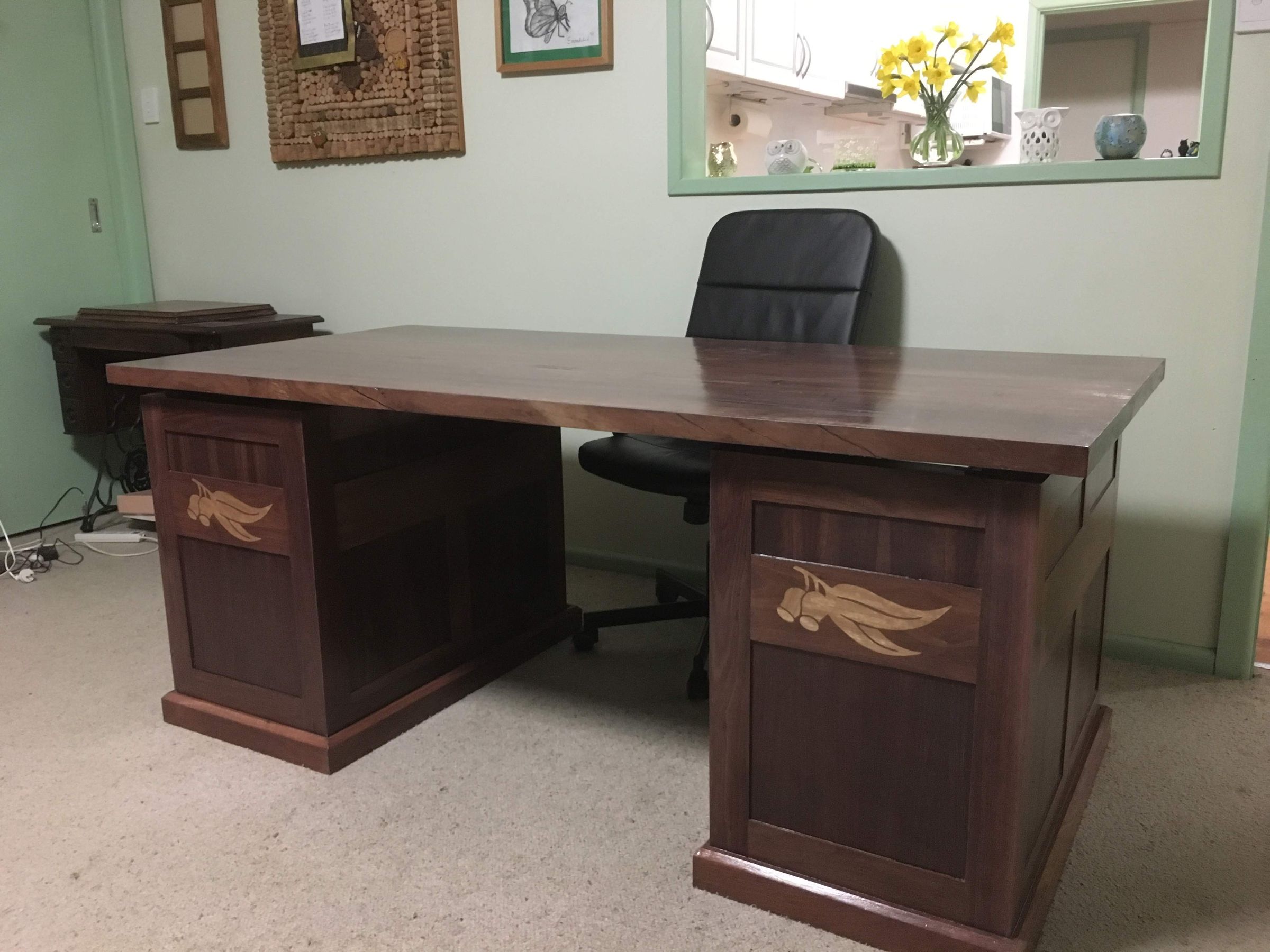 Large Writing Desk : 14 Steps (with Pictures) - Instructables