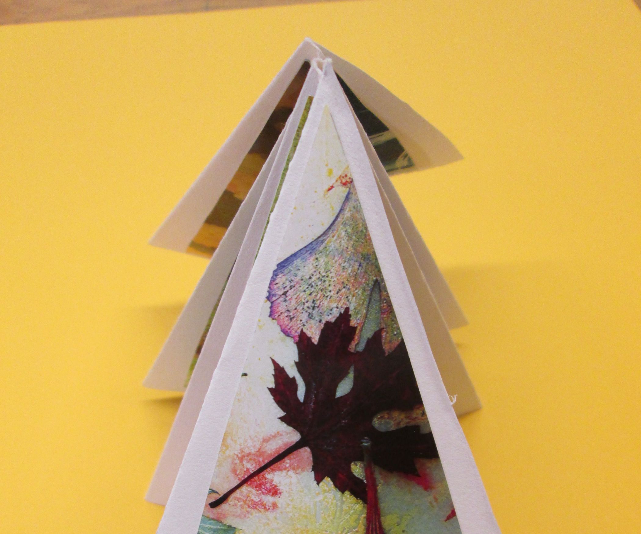 TRIANGLE BOOK : 8 Steps - Instructables