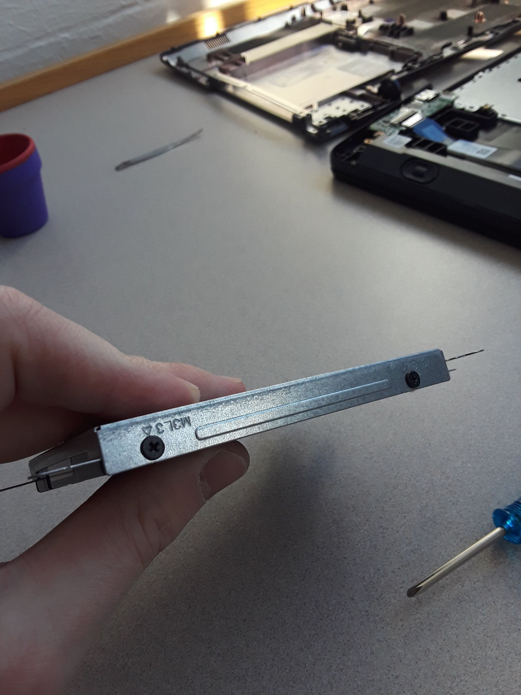 How to Access a Dell Inspiron 15 3000 Series Hard Drive : 10 Steps ...