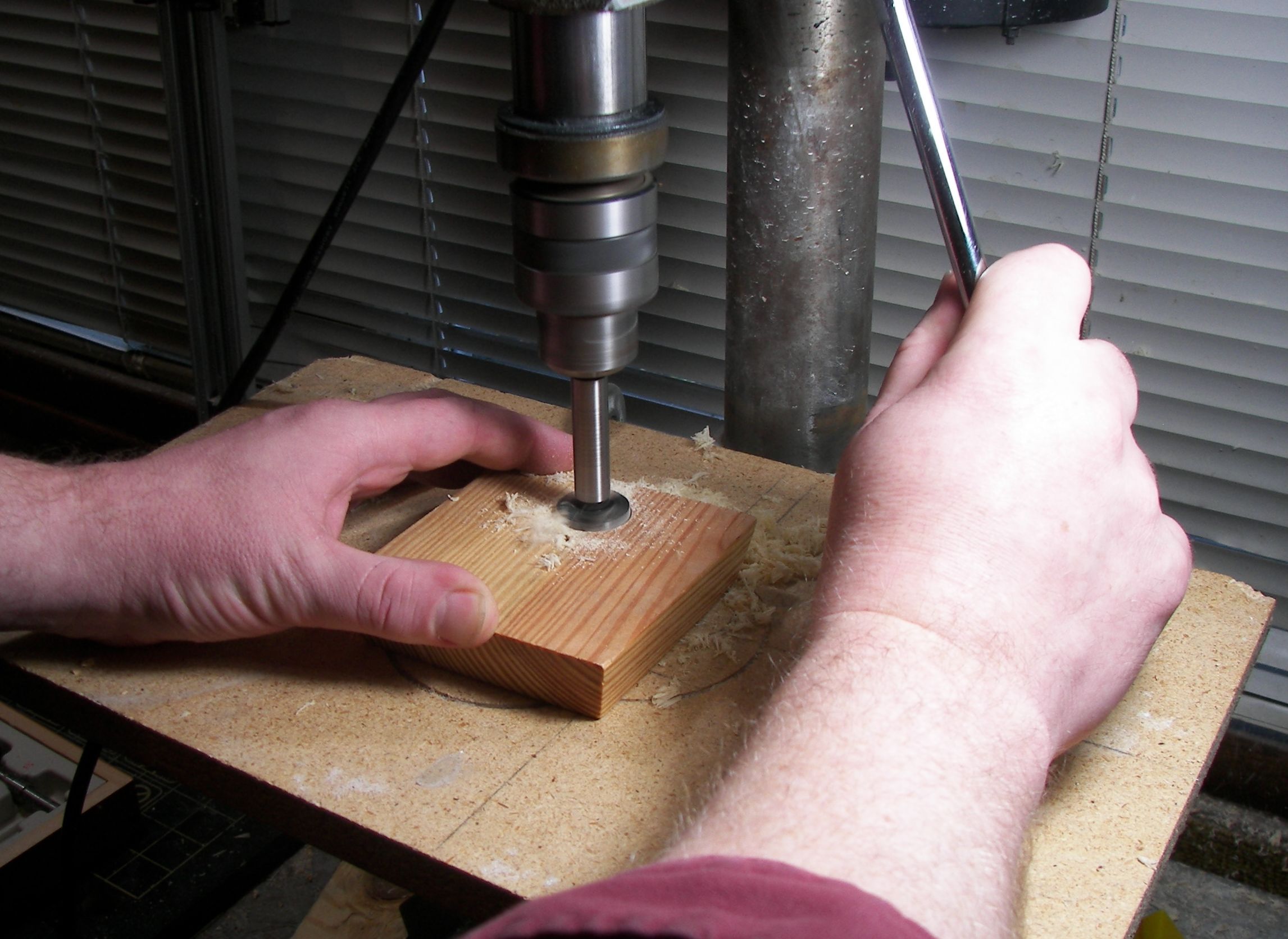 Wood Manikin Figure Lamp With IPad - a DIY Tutorial : 10 Steps (with ...