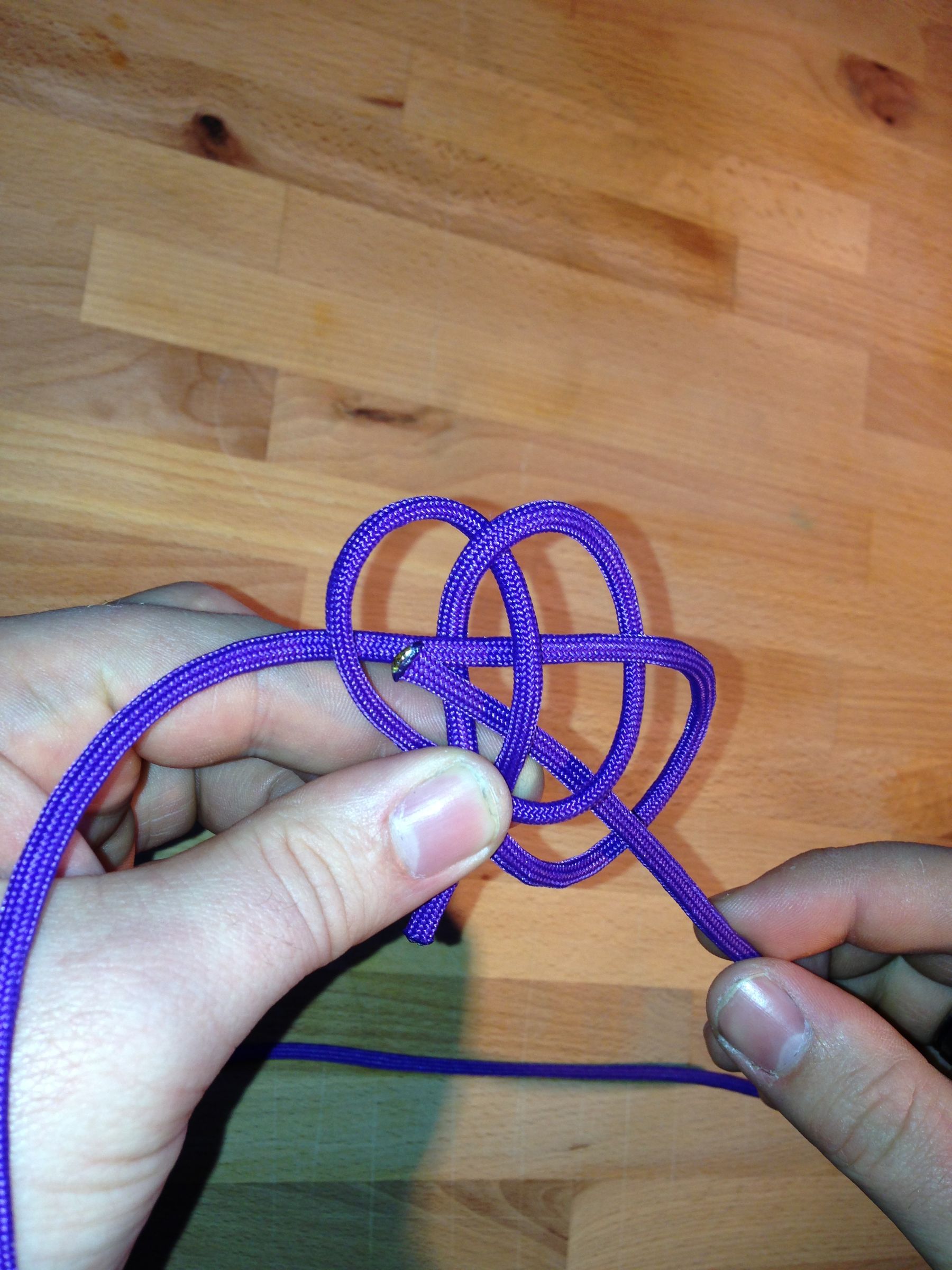 Paracord Celtic Knot Chain Bracelet- Very Easy to Make, and a Great ...