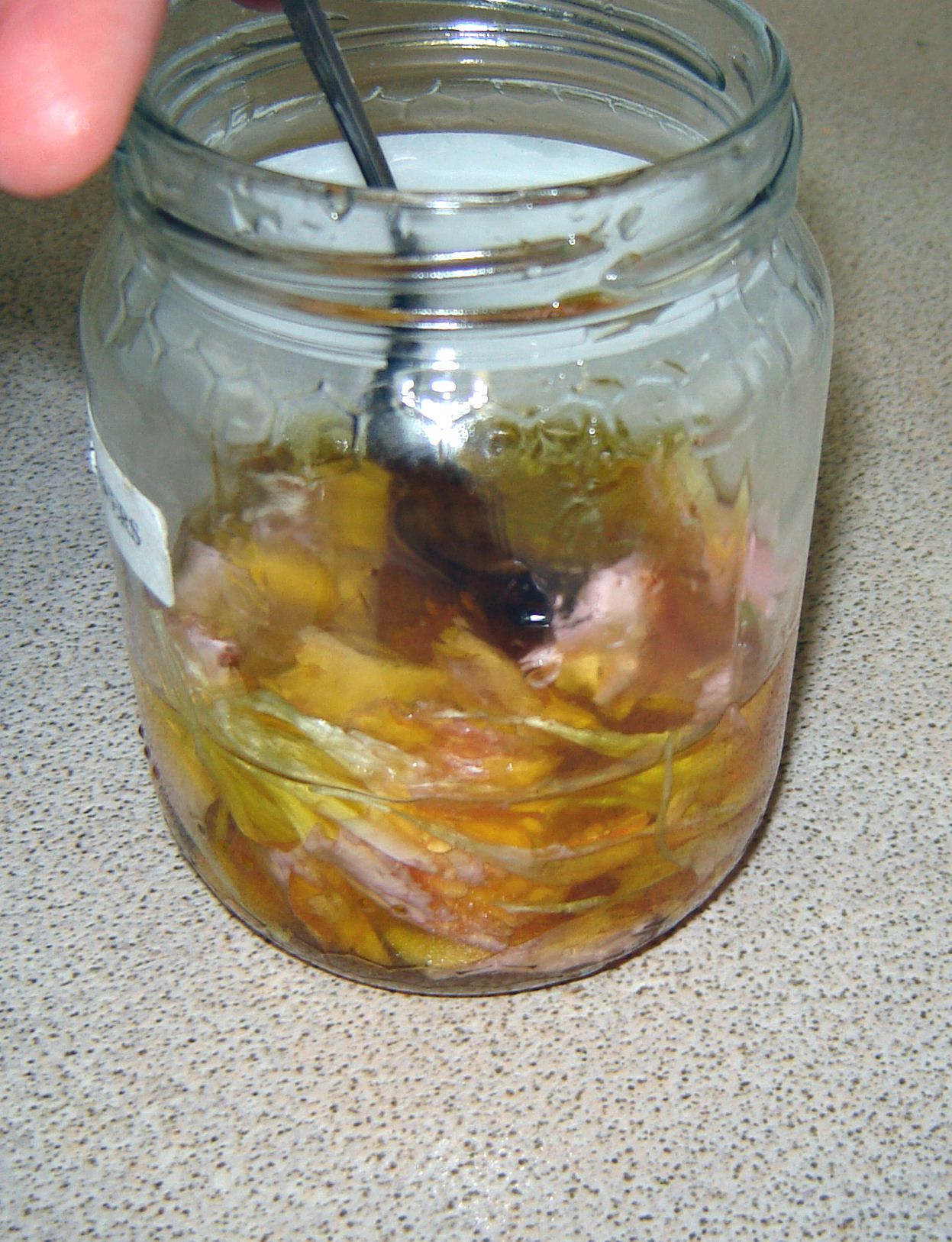 How to Make Infused Oil : 6 Steps (with Pictures) - Instructables