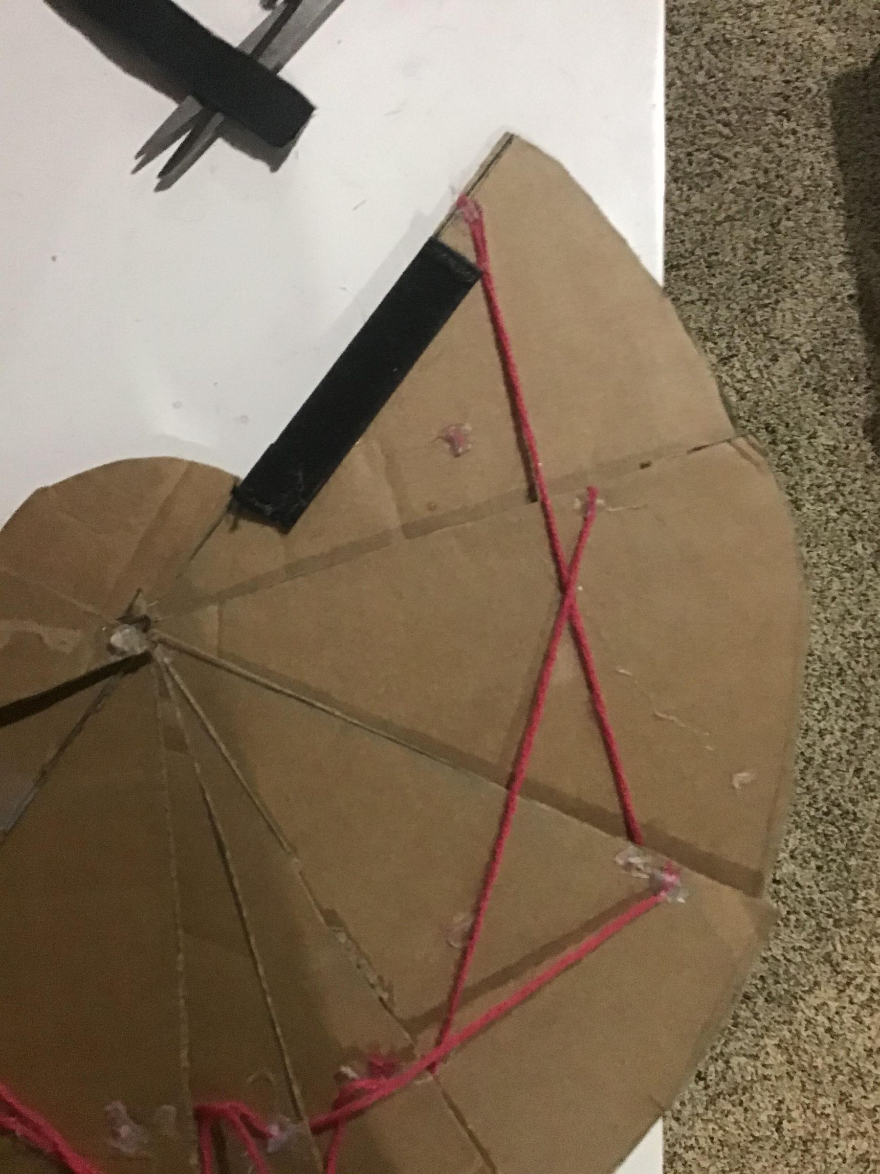 Big Cardboard Expandable Shield : 8 Steps - Instructables