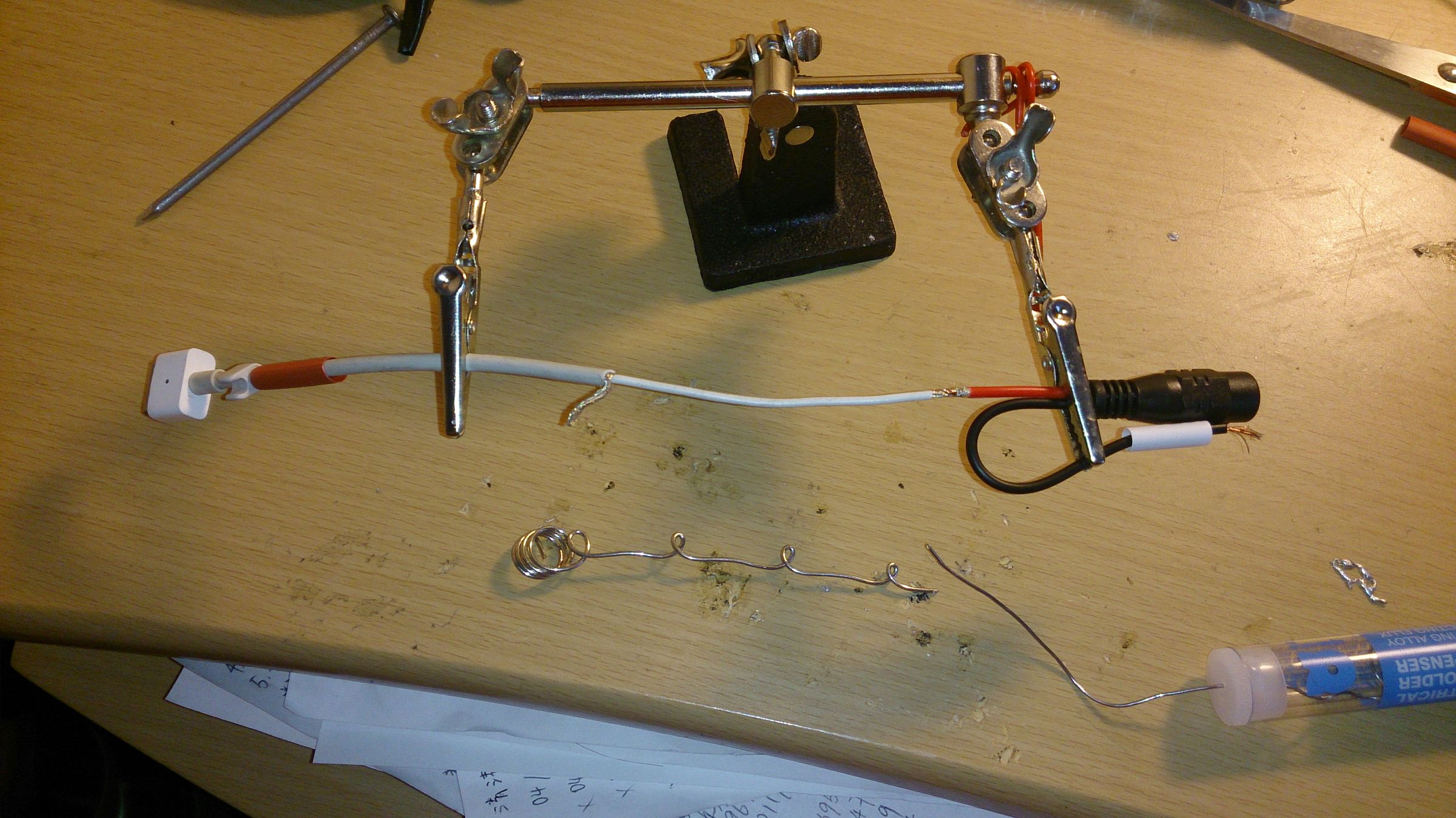 Uneven Soldering Technique to Reduce Risk of Short : 6 Steps ...