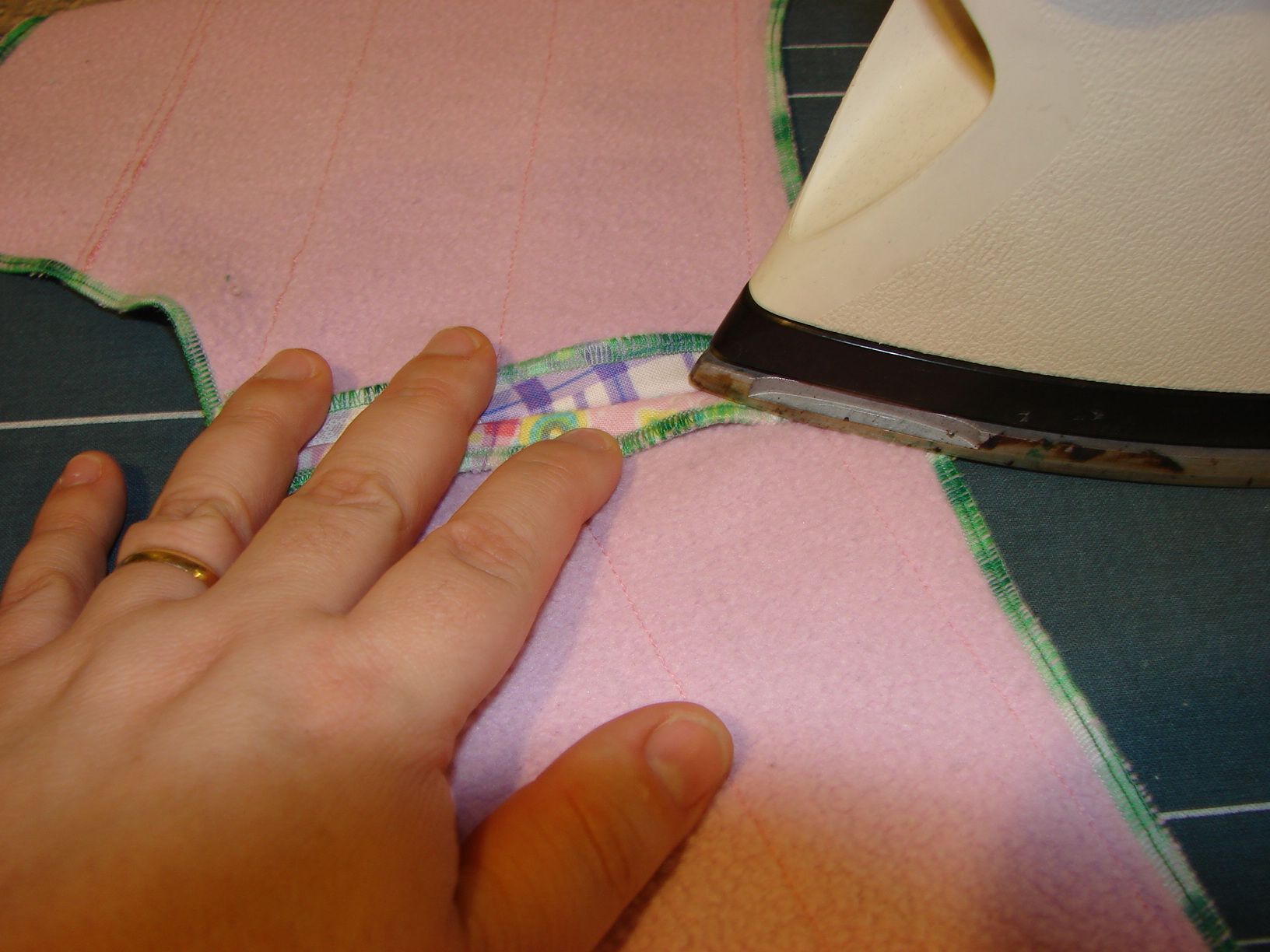 Quilted Sweatshirt : 13 Steps - Instructables