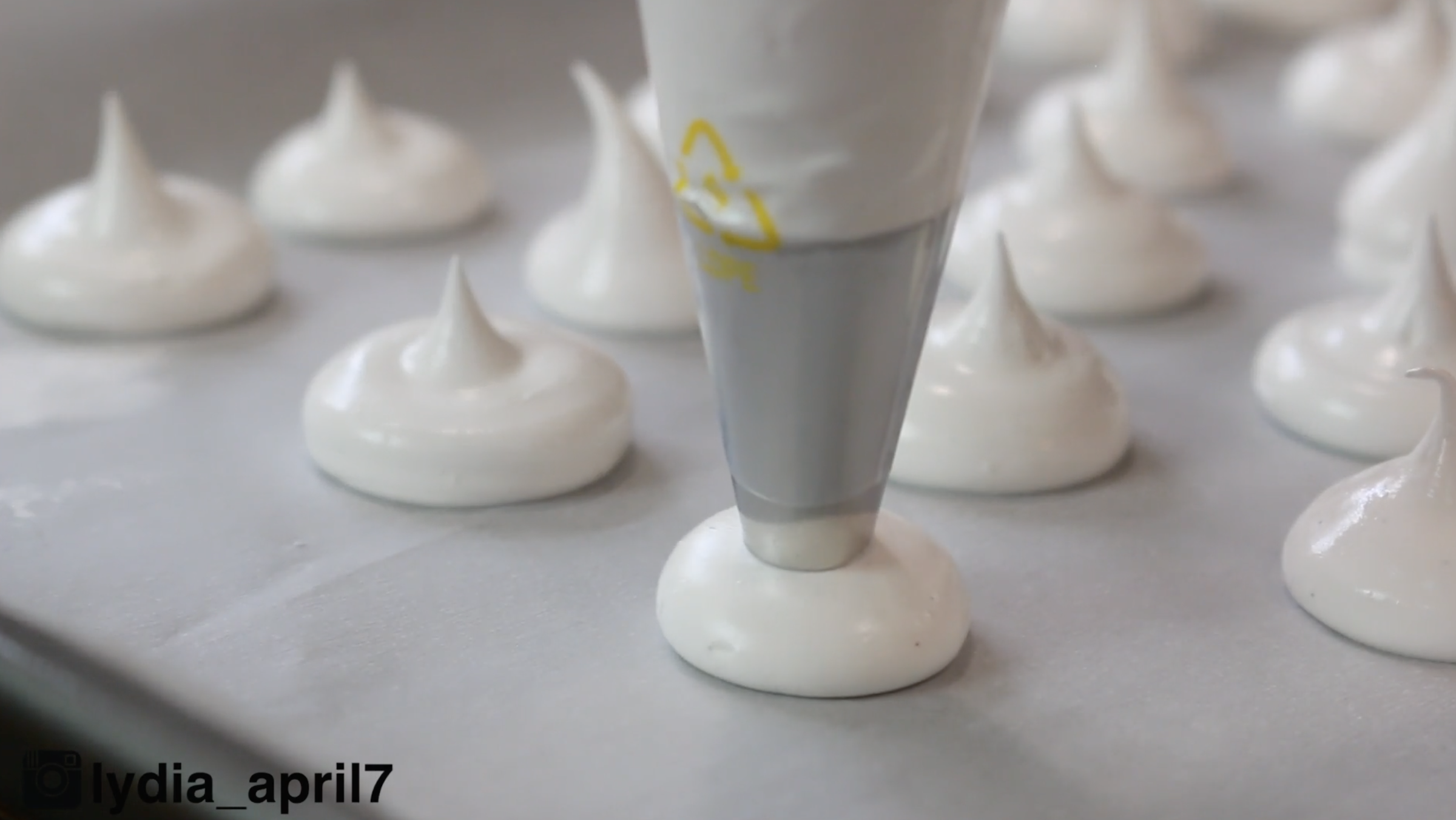 Vanilla Meringue Cookies : 10 Steps (with Pictures) - Instructables