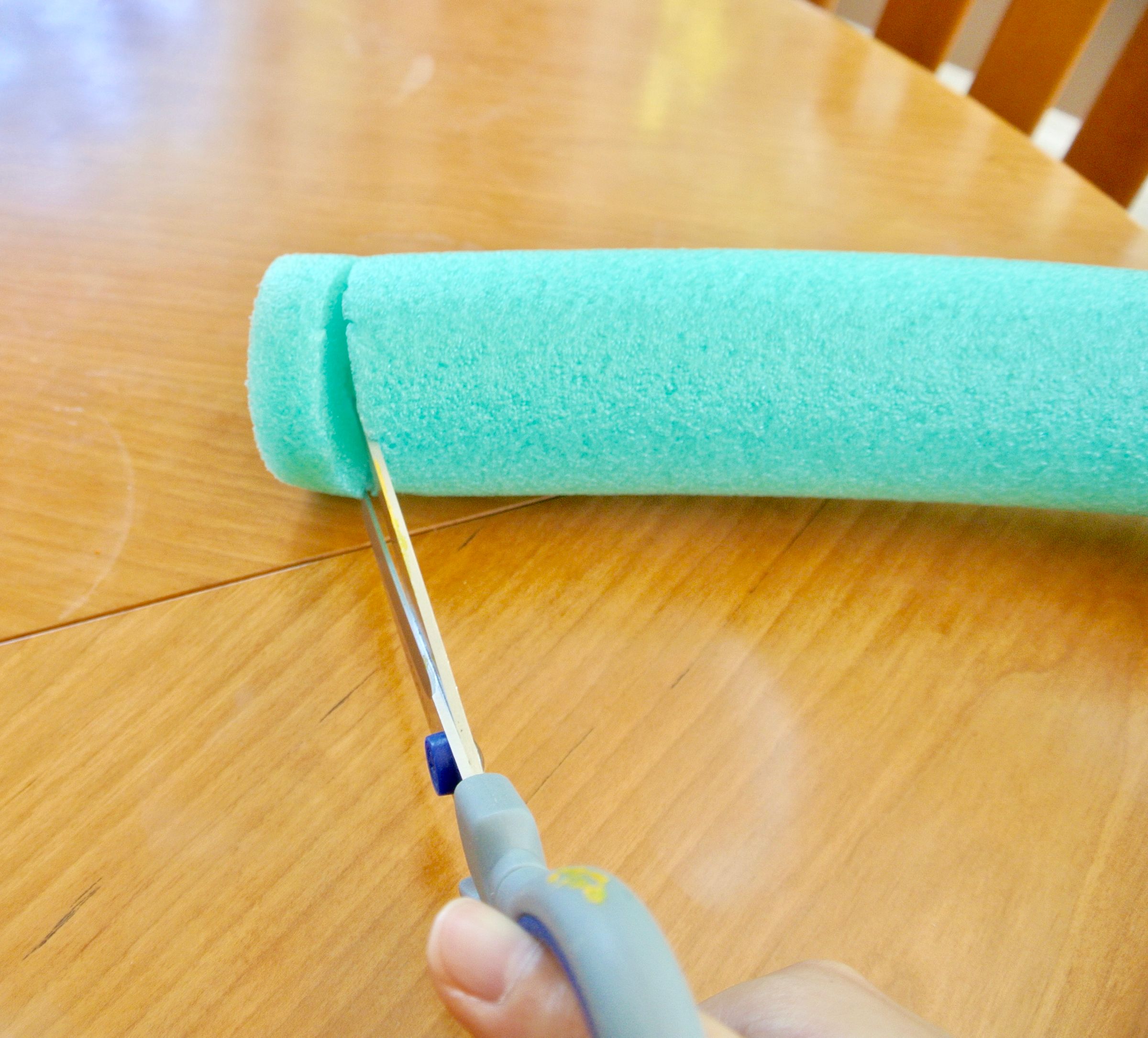 Use a Pool Noodle As a Mini Shower : 5 Steps (with Pictures ...