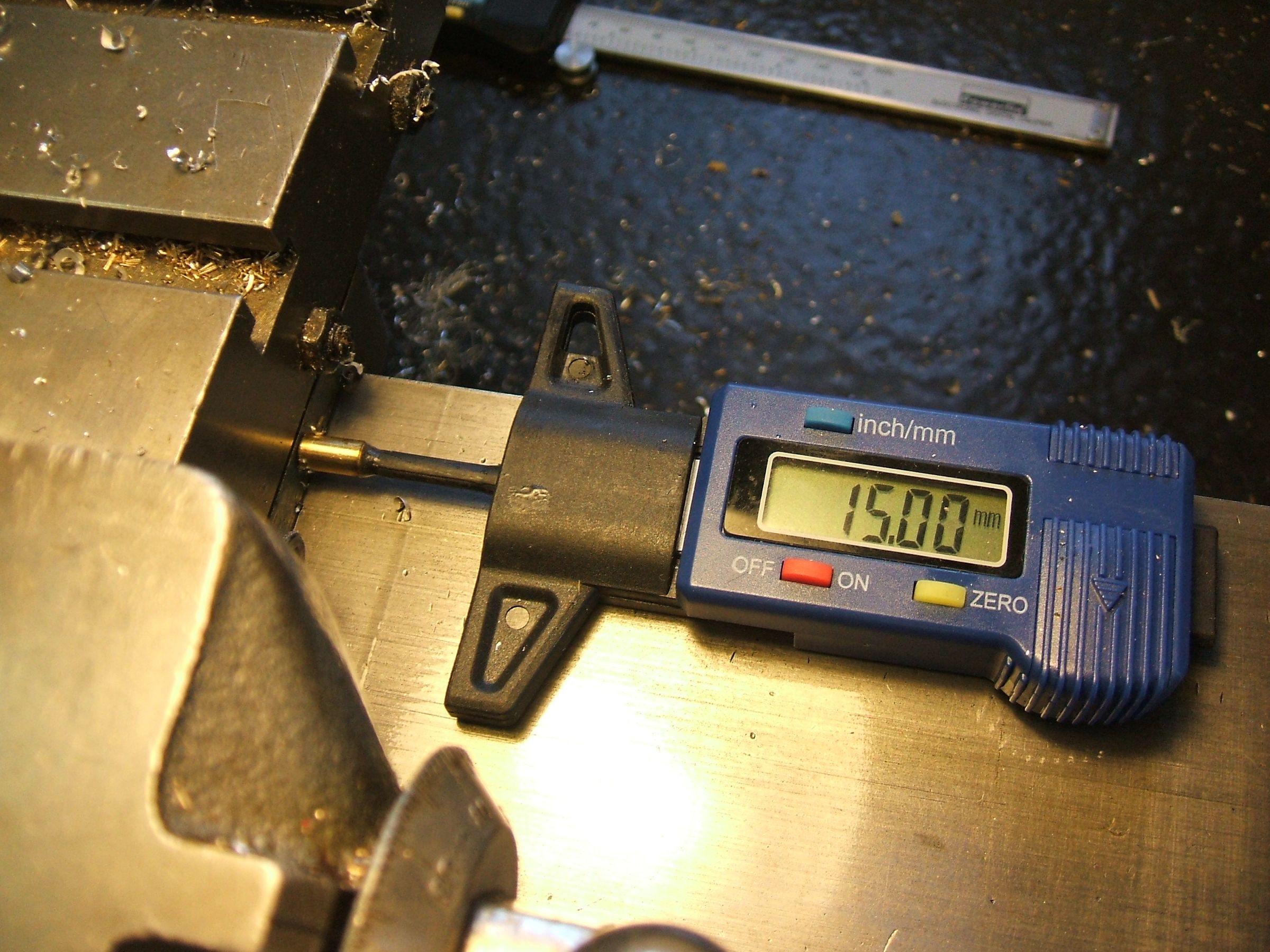 Thread Cutting - Internal and External on a Myford ML10 Lathe : 11 ...