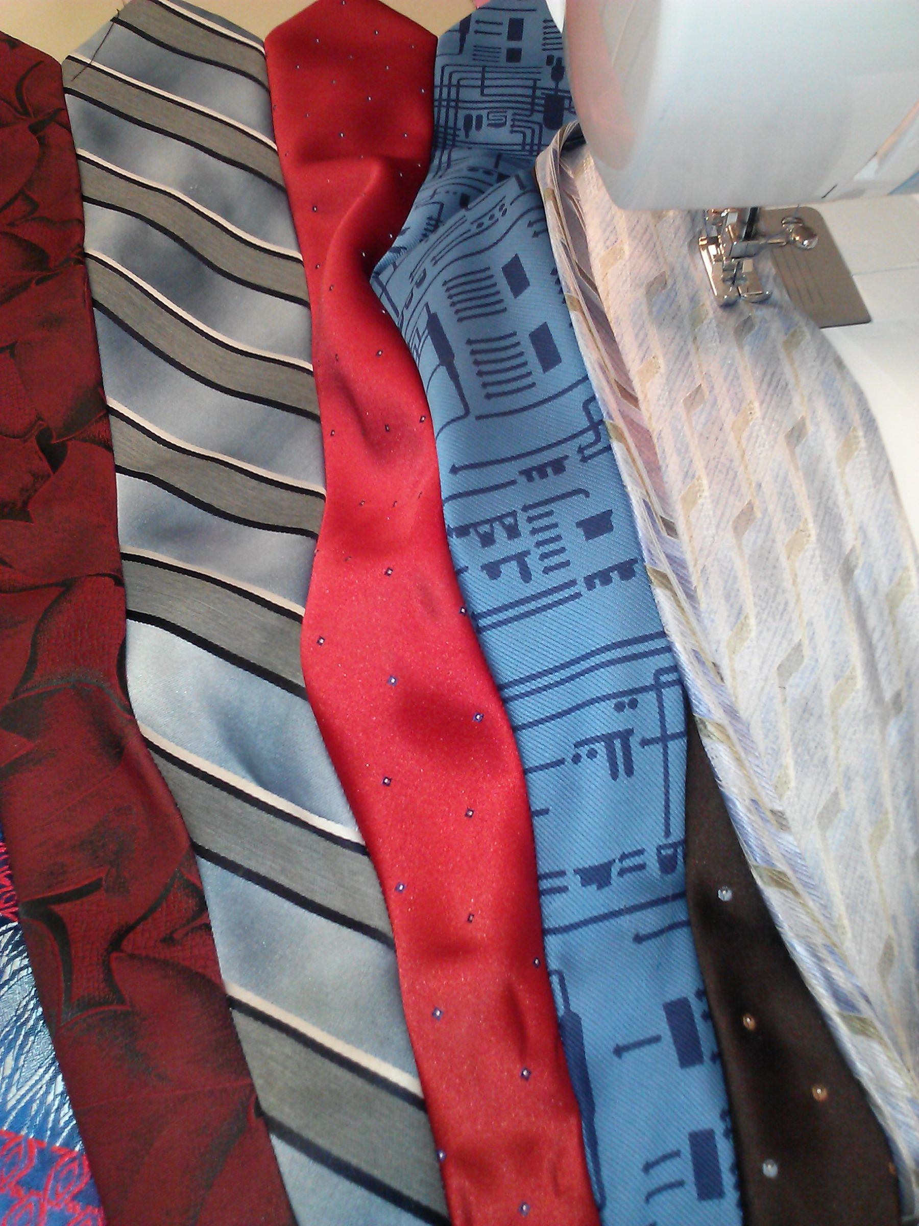 Necktie Dress : 10 Steps - Instructables