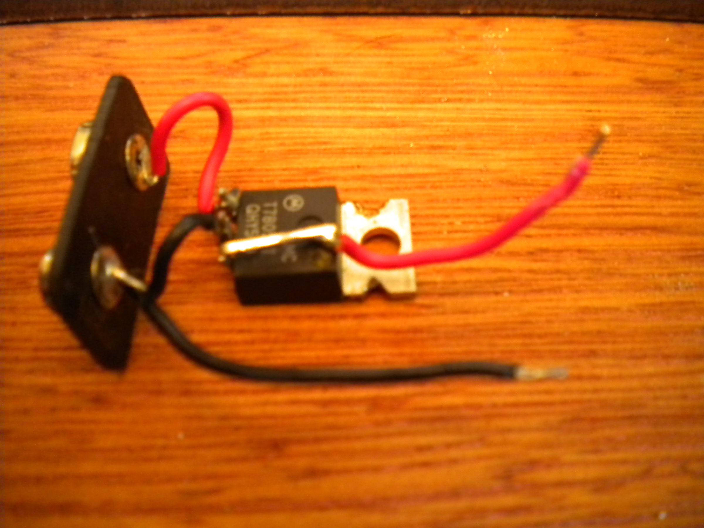 (yet Another) IPhone Charger : 6 Steps - Instructables