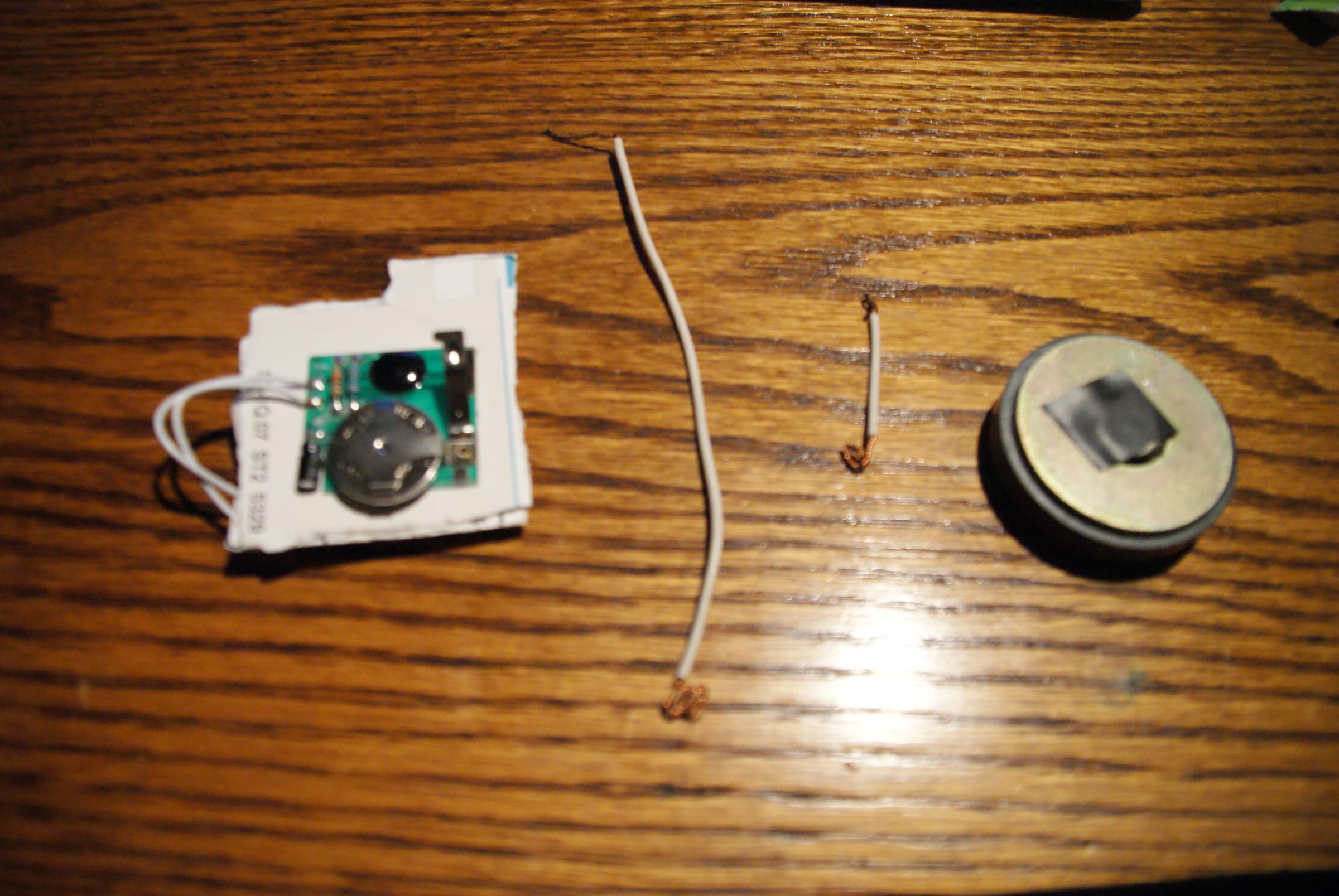 Simple Door Alarm : 6 Steps - Instructables