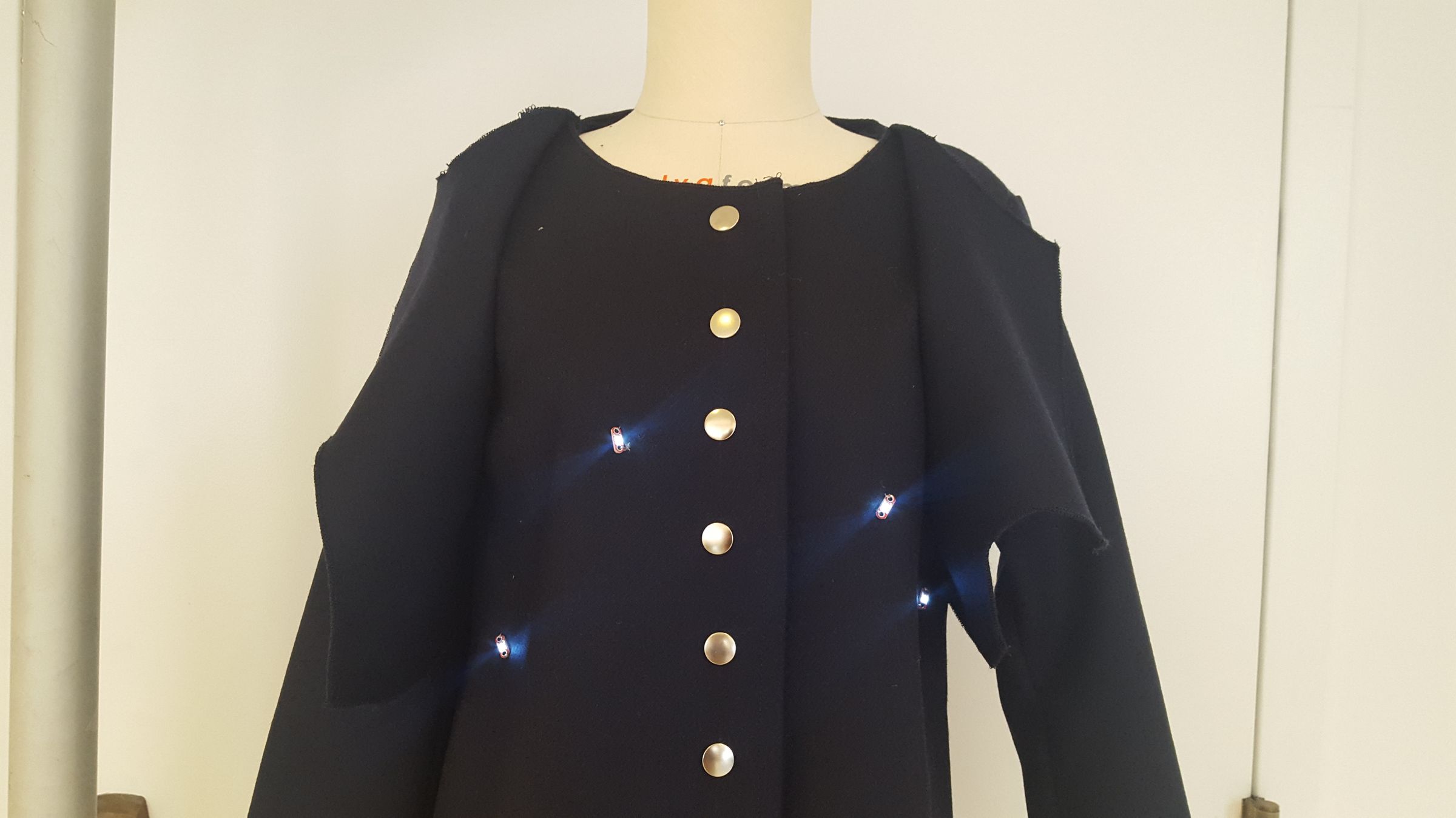 Kintsugi Jacket : 5 Steps - Instructables