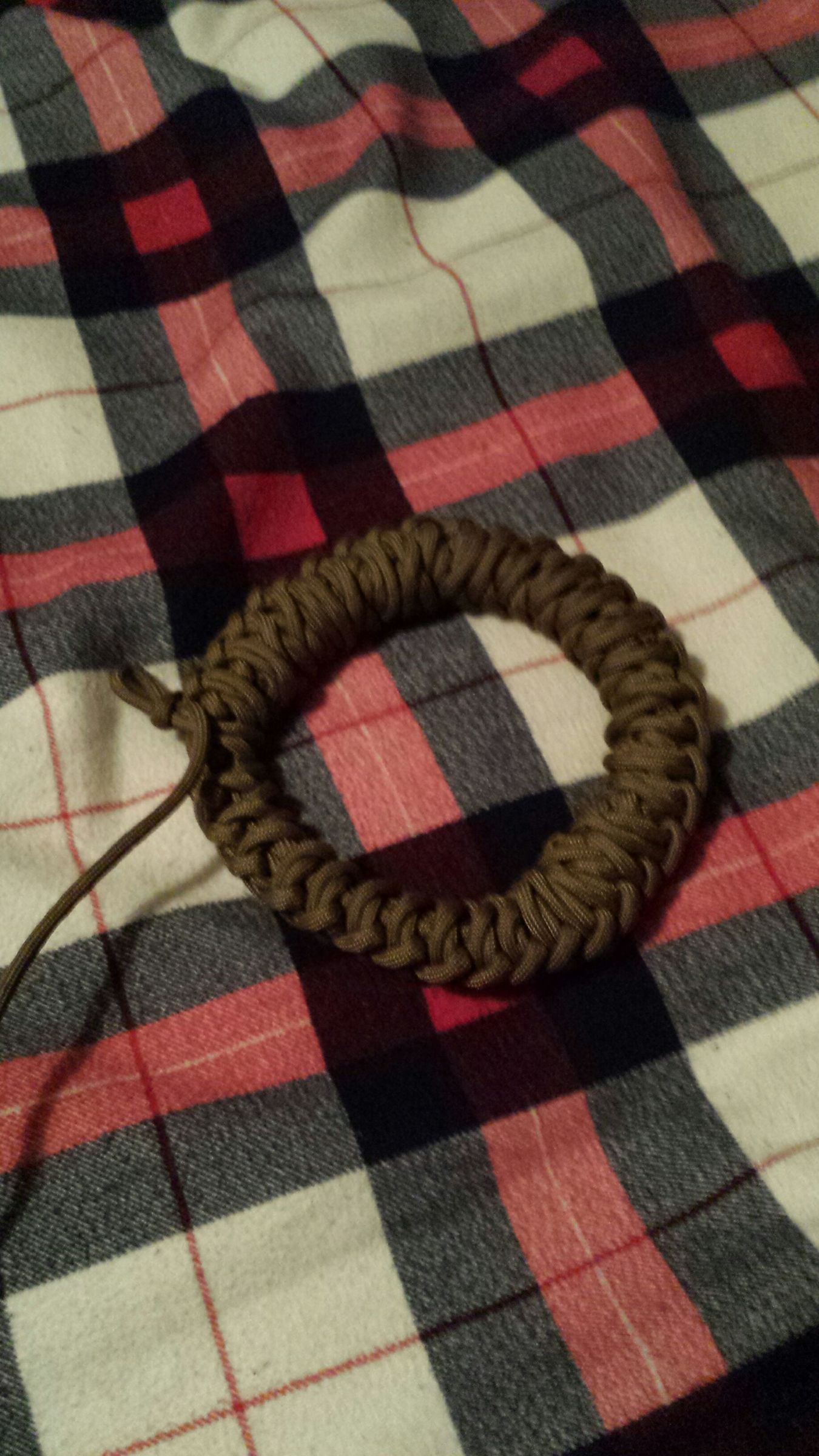 Paracord Storage - Tangle Free! : 4 Steps (with Pictures) - Instructables
