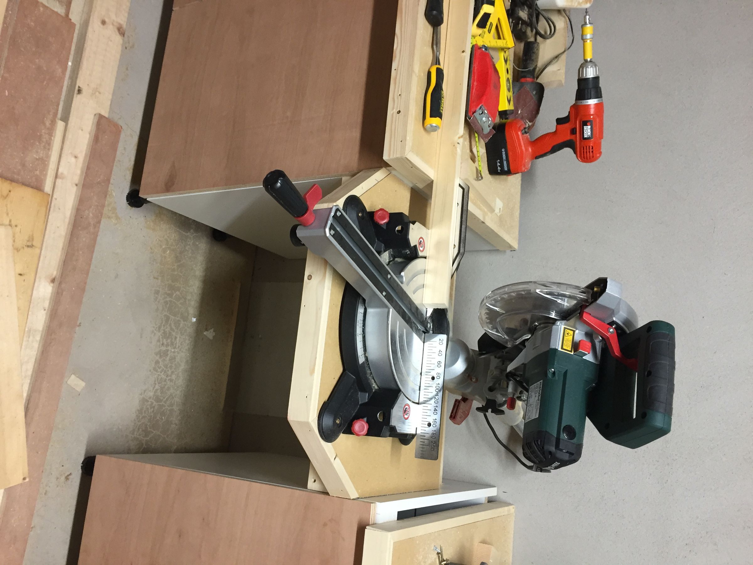 Mitre Saw Station : 8 Steps (with Pictures) - Instructables