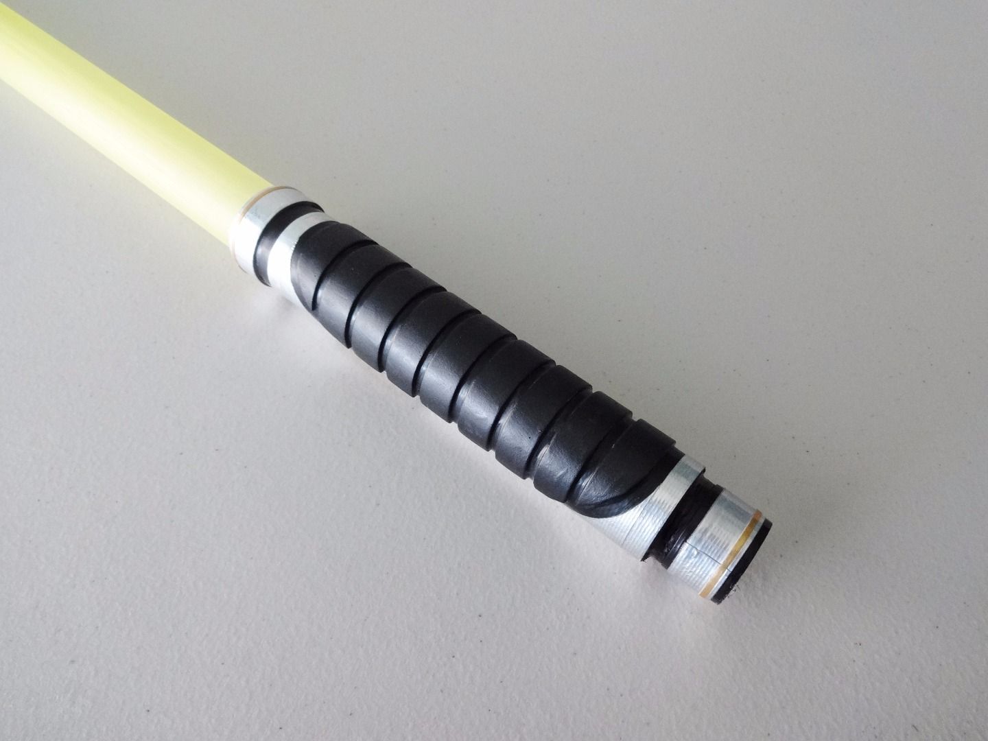 Easy $5 Lightsabers : 18 Steps (with Pictures) - Instructables