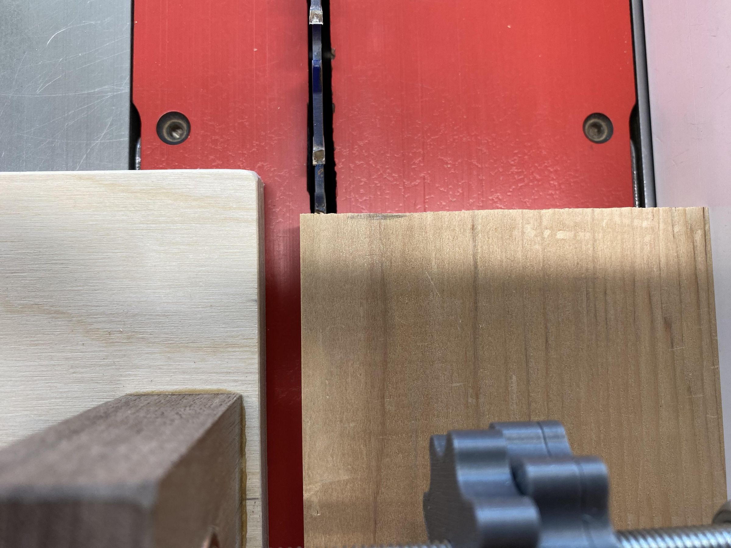 Thin-Strip Cutting Jig With Micro Adjustment : 4 Steps (with Pictures ...