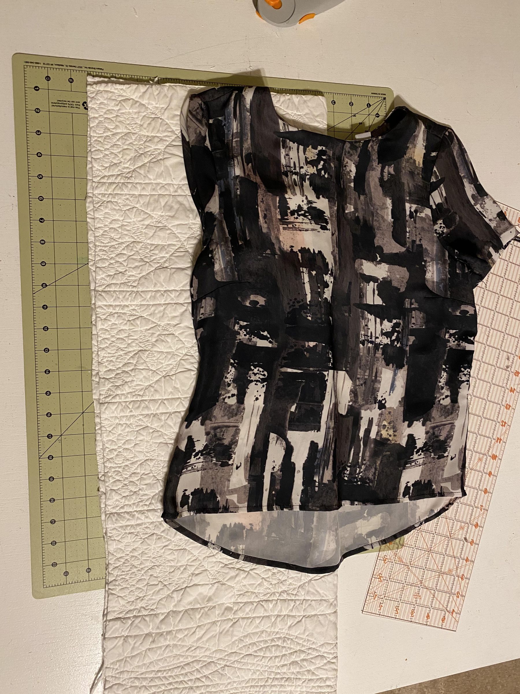 Upcycle a Quilt Into a Warm Jacket - No Pattern : 9 Steps (with ...