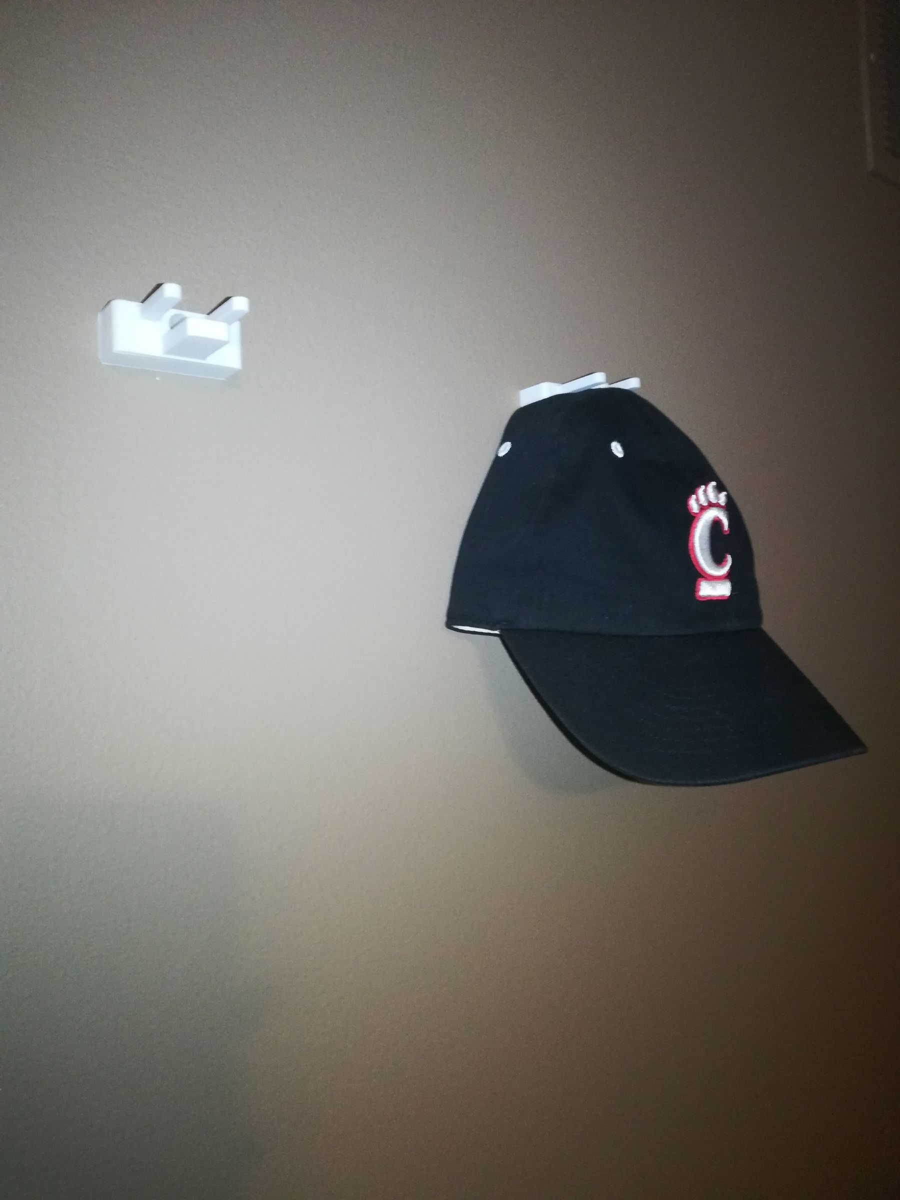 3D Printed Wall Mounted Hat Display : 6 Steps (with Pictures ...