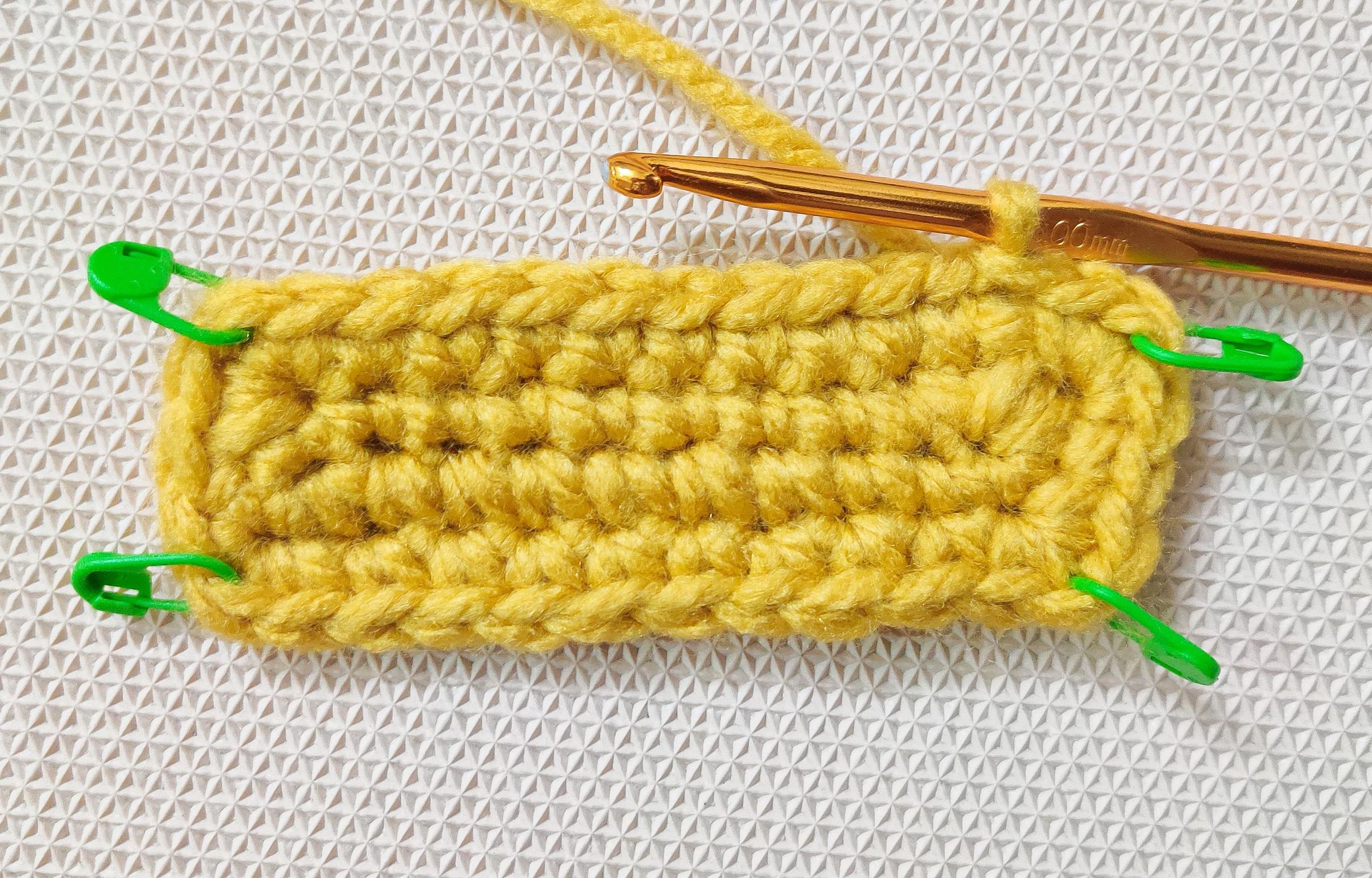 Crochet Rectangle Basket With Dividers Made in Rounds : 8 Steps (with ...