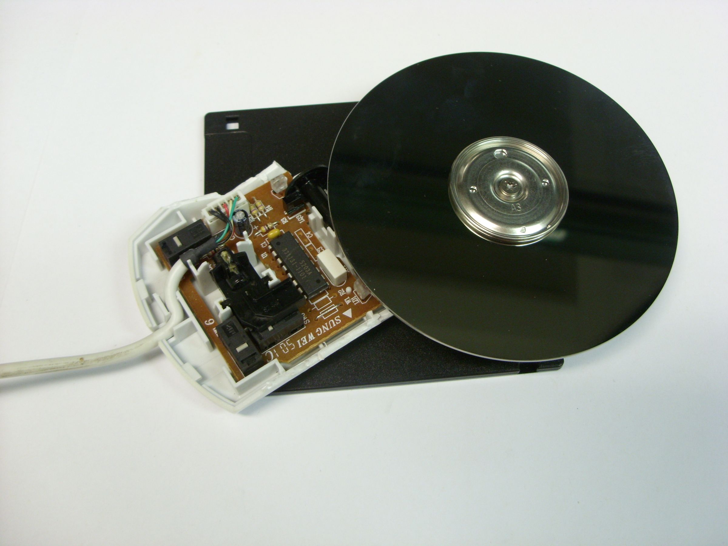 DIY DJ Turntable From Old Computer Parts : 12 Steps (with Pictures ...