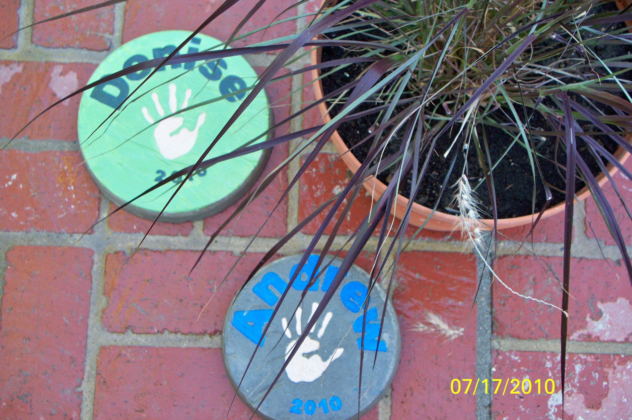 Making "Forever" Hand Print Stones : 9 Steps - Instructables
