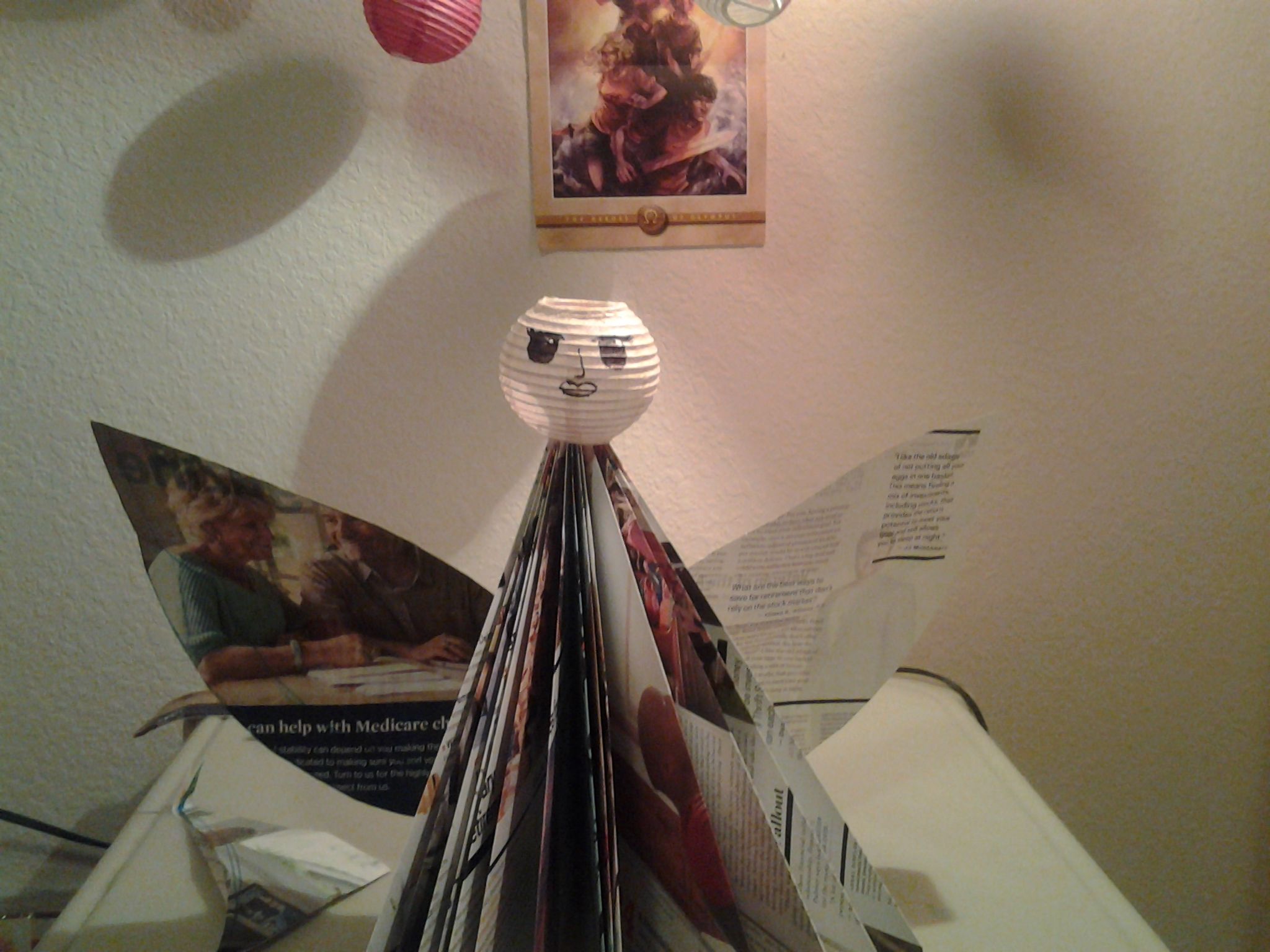 Magazine Christmas Angel : 5 Steps - Instructables