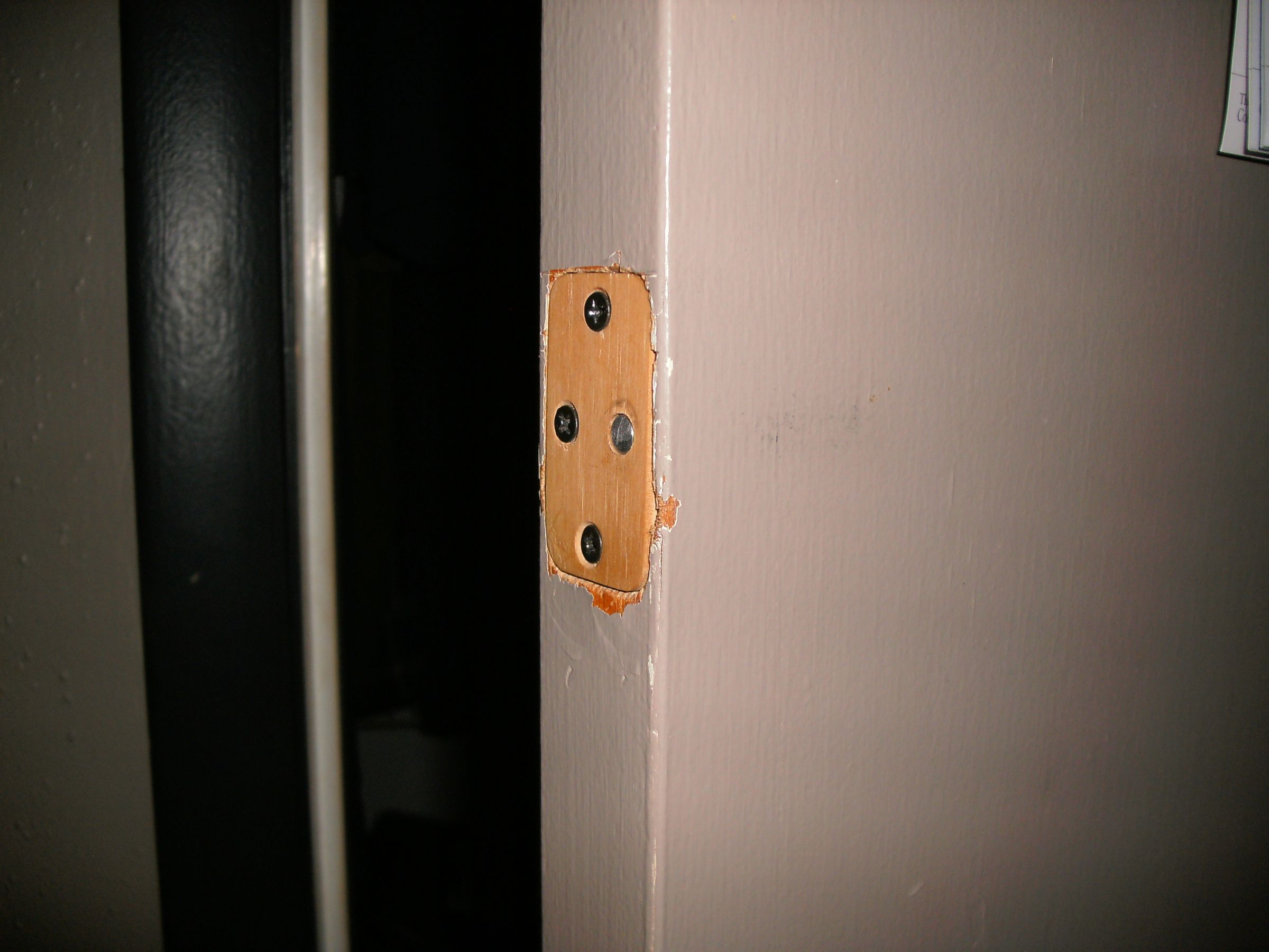 Hidden Magnetic Door Bolt : 4 Steps (with Pictures) - Instructables