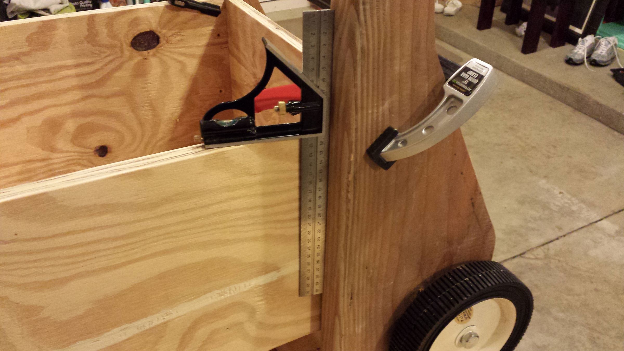 Mobile Toolbox and Work Station : 5 Steps - Instructables