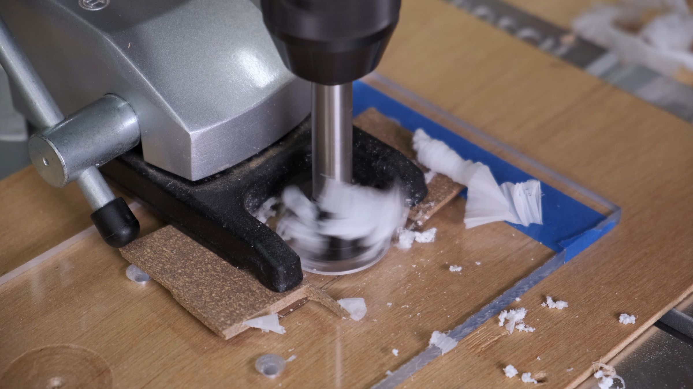 Router Sub-base (and Edge Guide) : 11 Steps (with Pictures) - Instructables