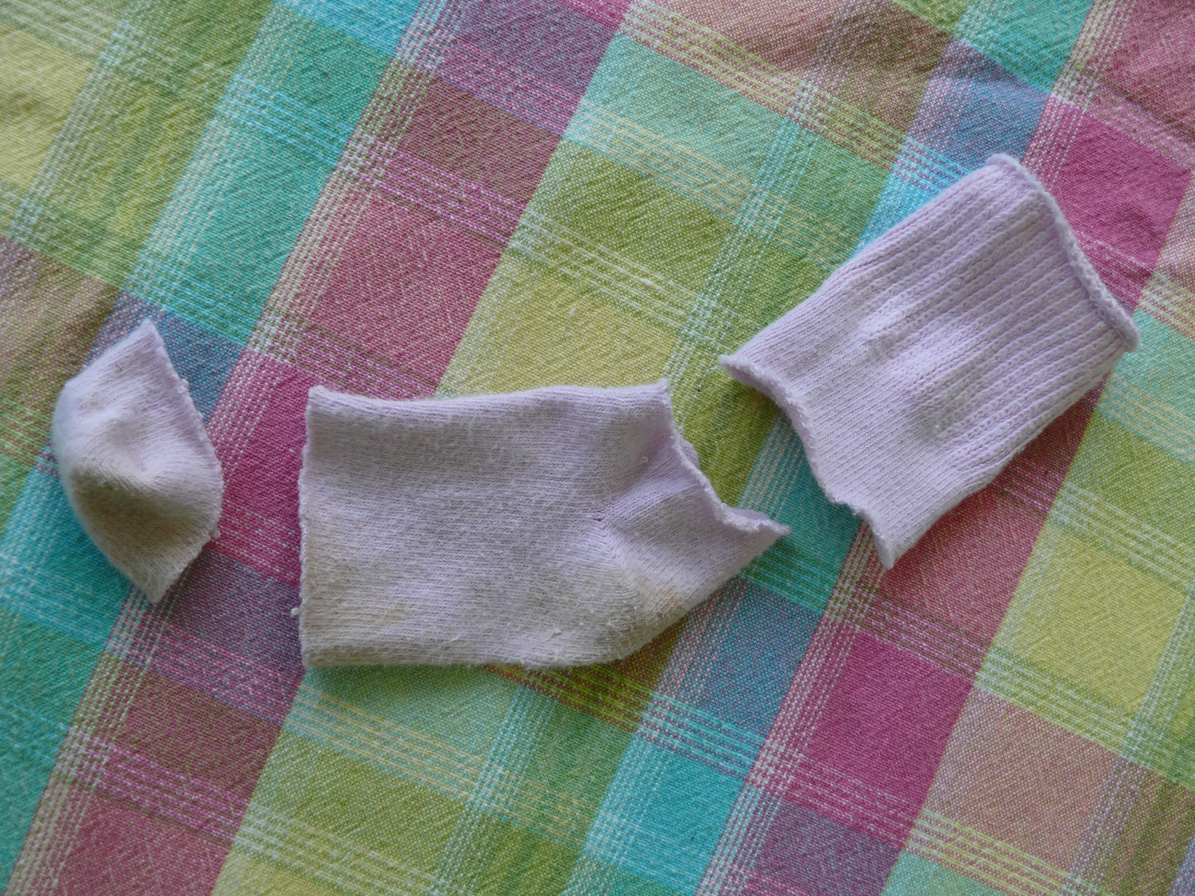 Barbie Clothes From Toddler Socks : 4 Steps - Instructables