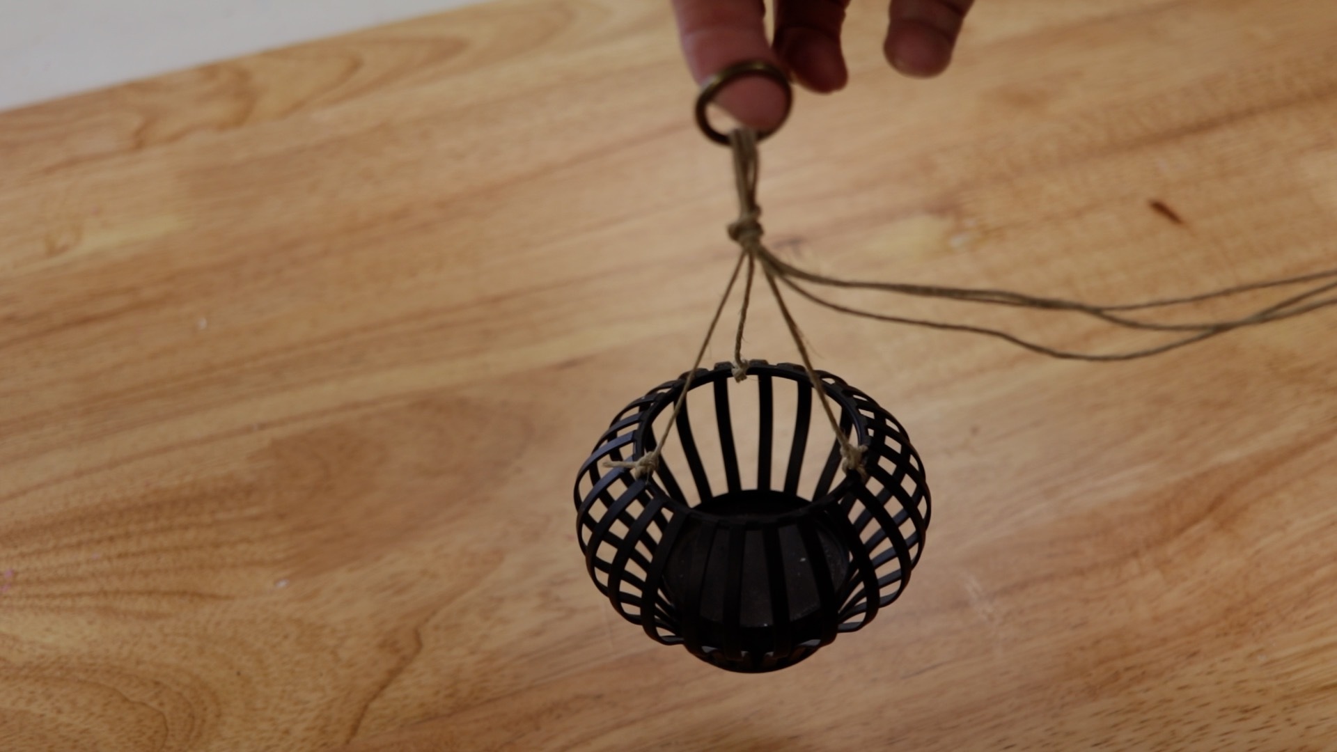 Hanging Hot Air Balloon Sculpture : 9 Steps (with Pictures) - Instructables