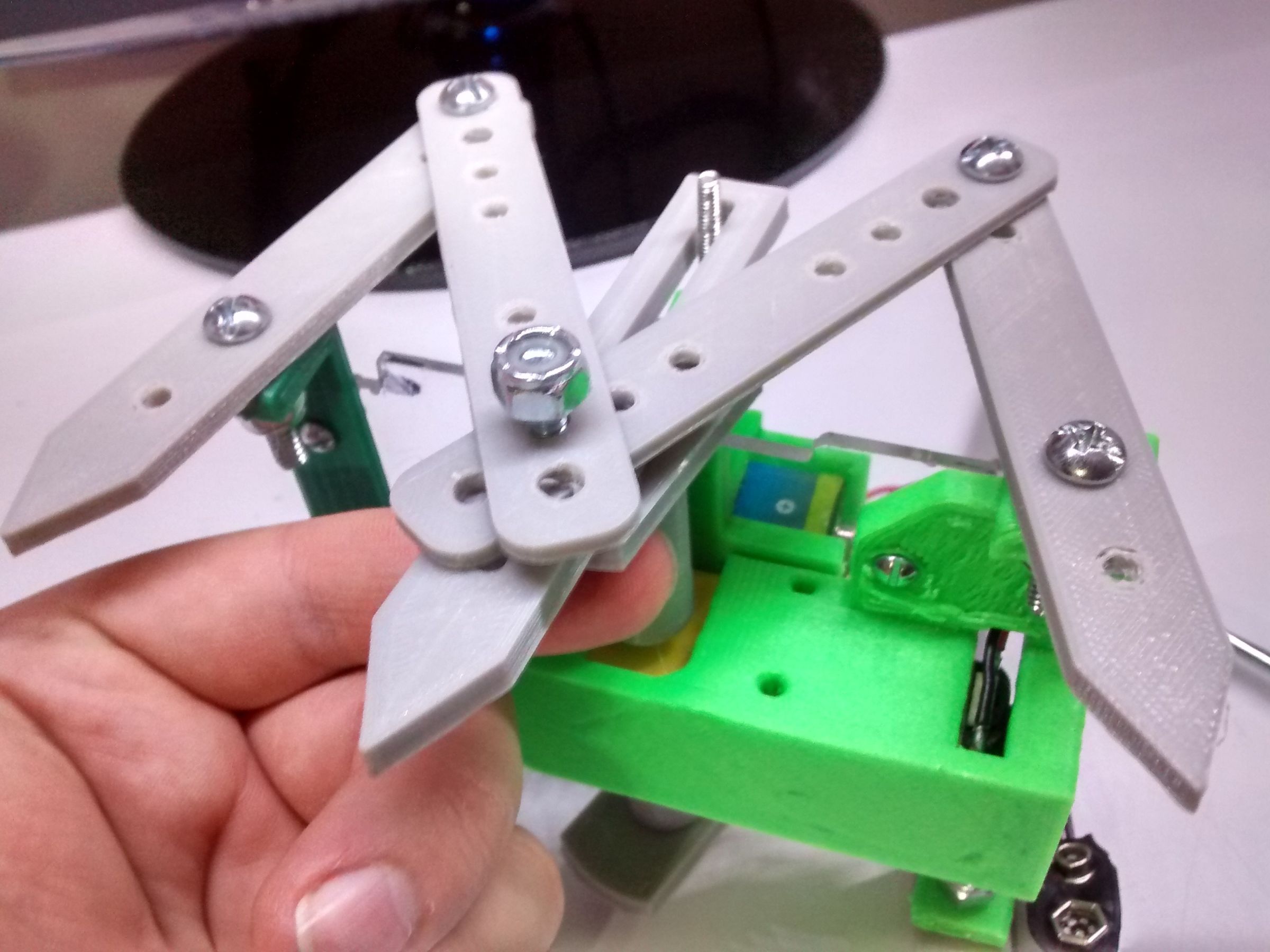 Robot Hexapodo : 9 Steps - Instructables