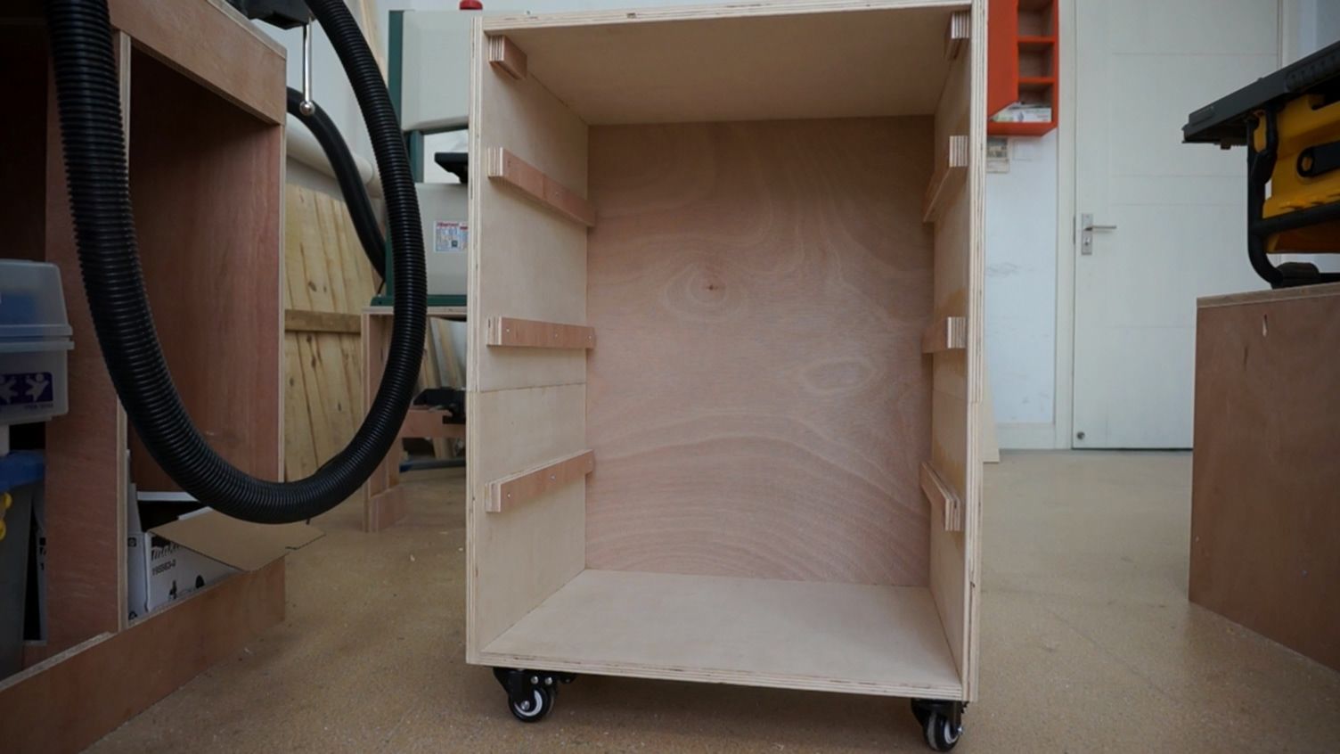 Planer Stand Cabinet : 6 Steps (with Pictures) - Instructables