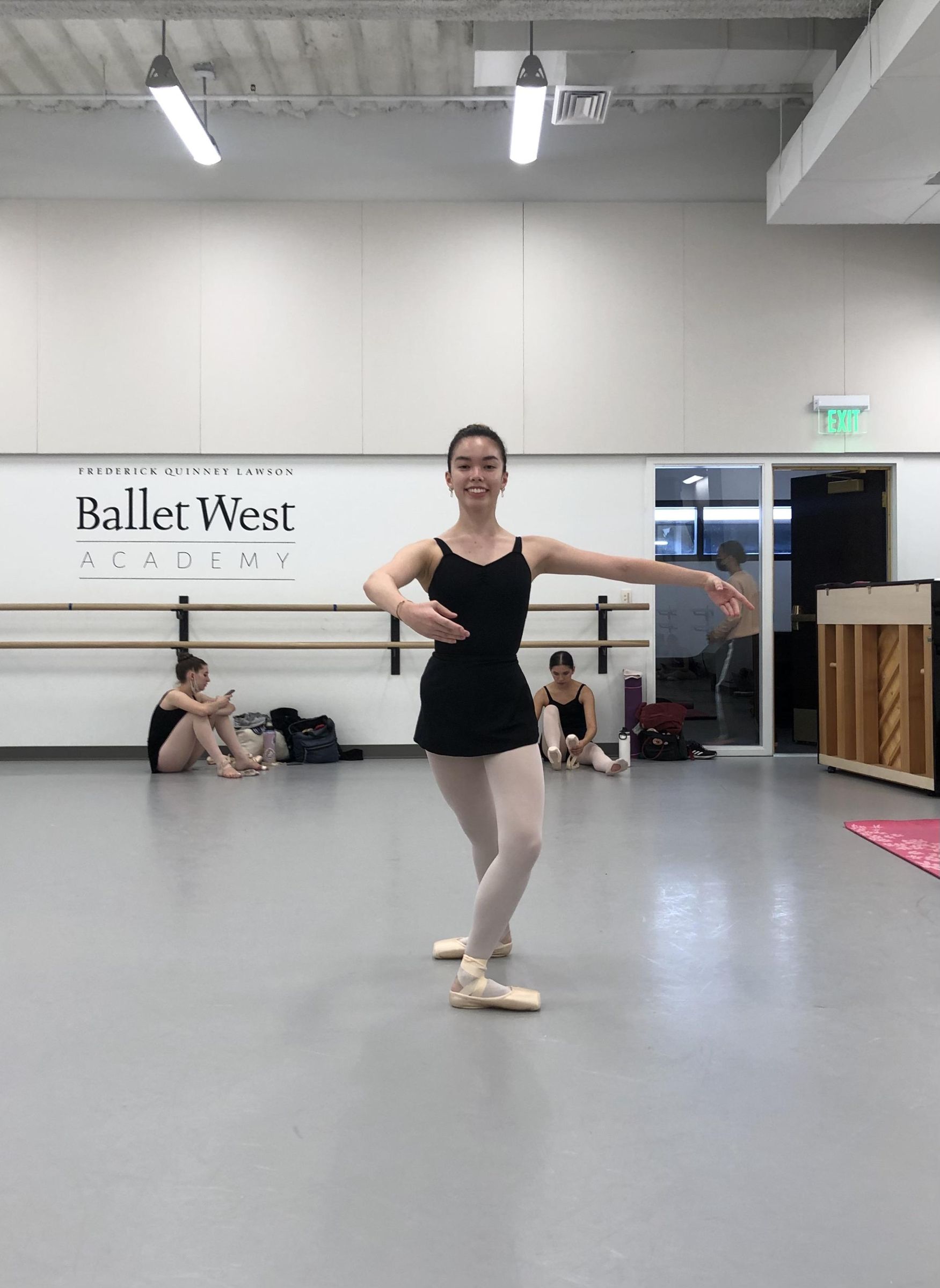 How to Do a Pirouette : 3 Steps (with Pictures) - Instructables