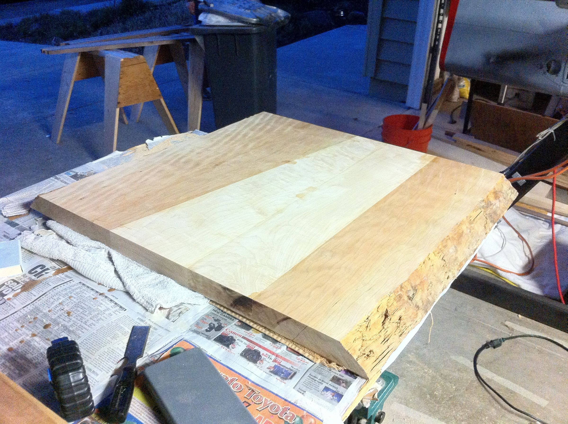 Live-Edge End Table : 6 Steps (with Pictures) - Instructables