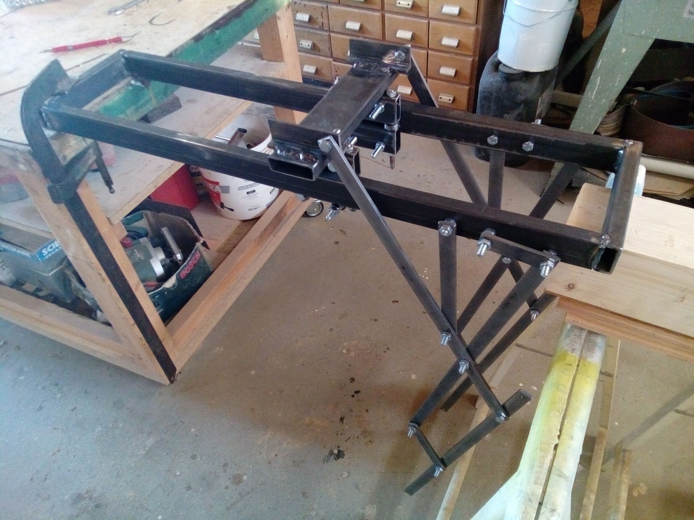 TV LCD 48" Motorized Lift Down Ceiling System : 13 Steps (with Pictures ...
